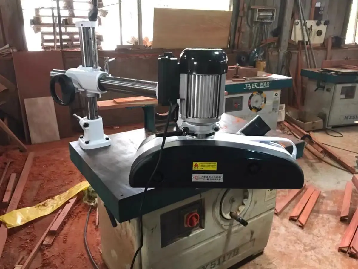 STR Wood Feed Machine - High Productivity & Reliable Feeder