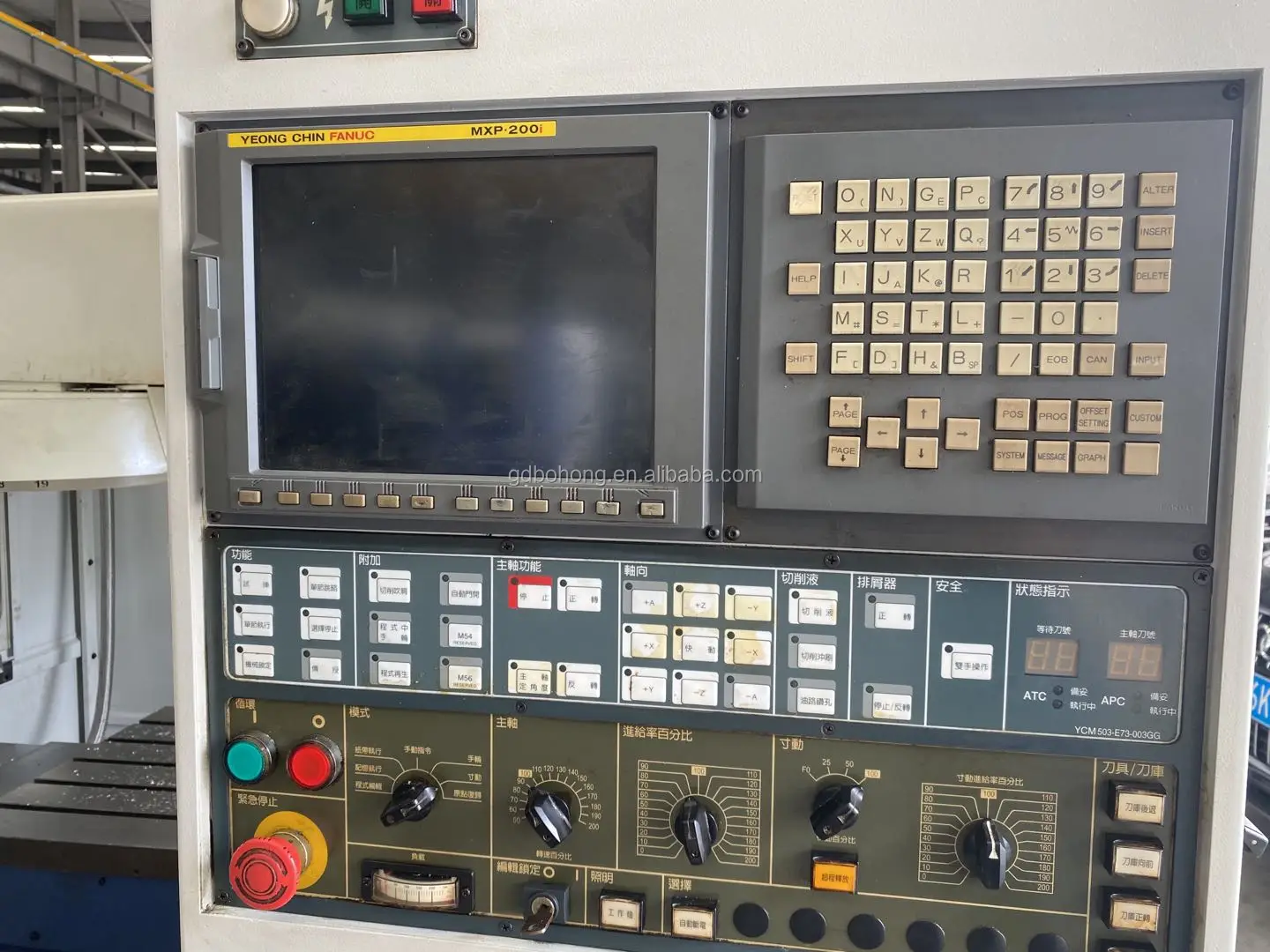 Used 3 Axis Yeong Chin YCM-MV86A CNC Vertical Machining Center