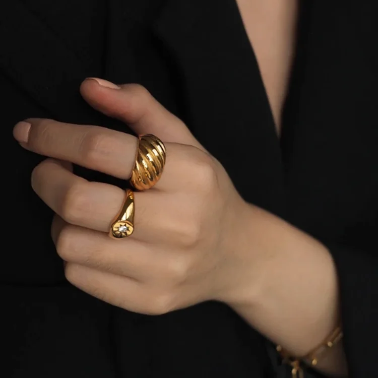 Gold Ring 18K - Women's Signet Ring with North Star Design