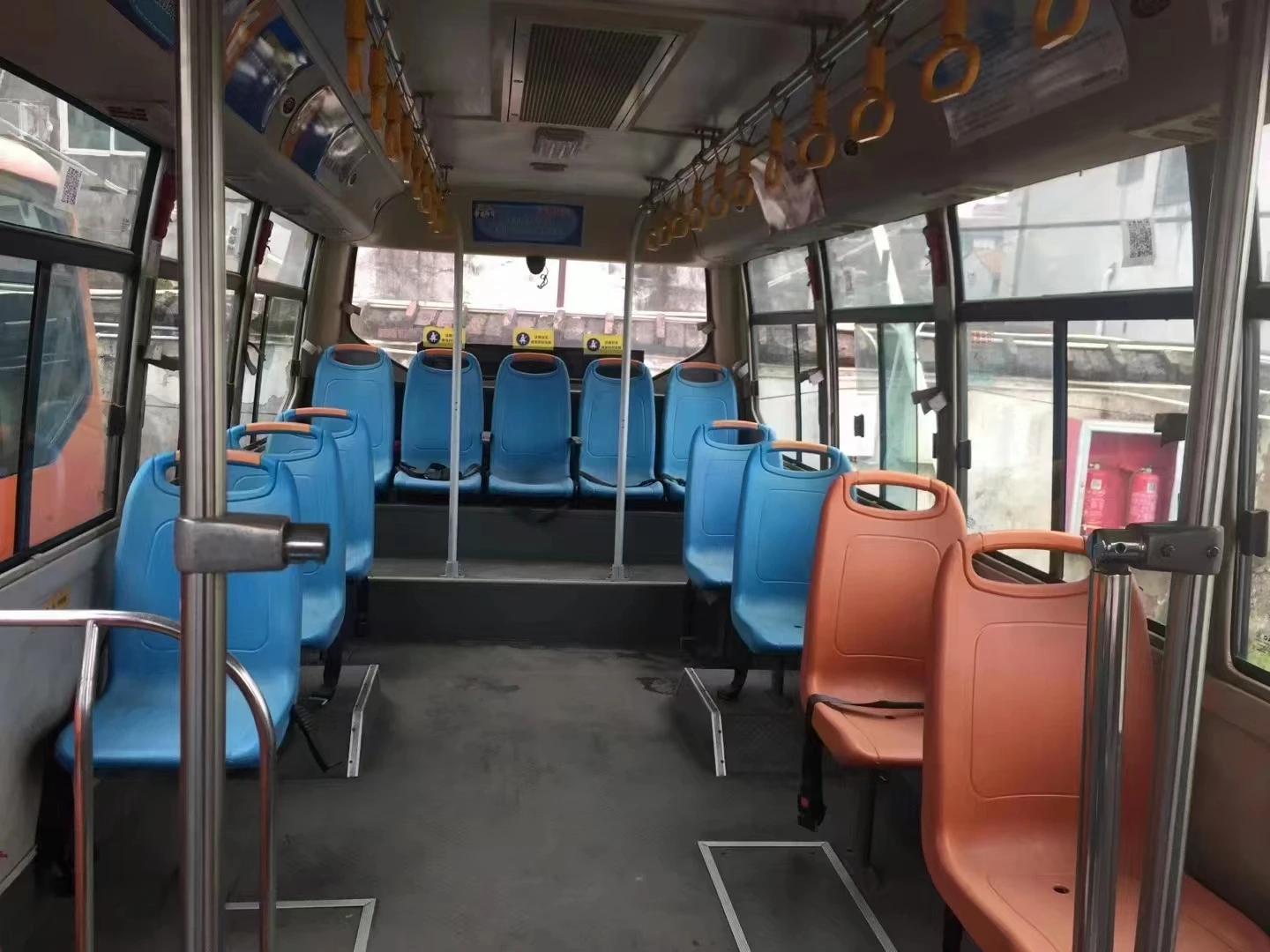 Used Mini Bus with 14 Seats - Diesel Engine Euro 4 Emission