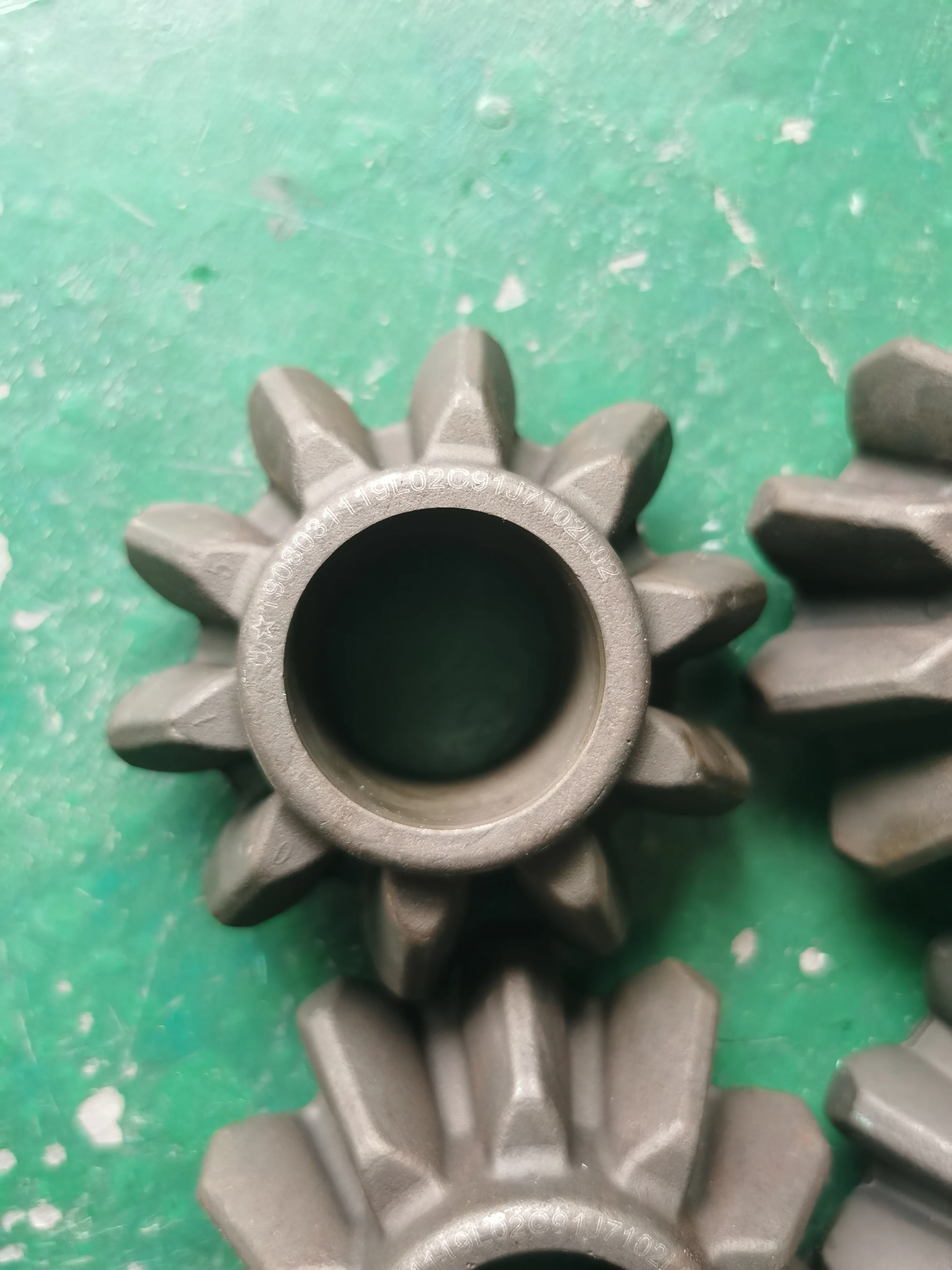 New Shacman Hande Axle Shaft Planetary Gear Differential HD469-2403016 ...