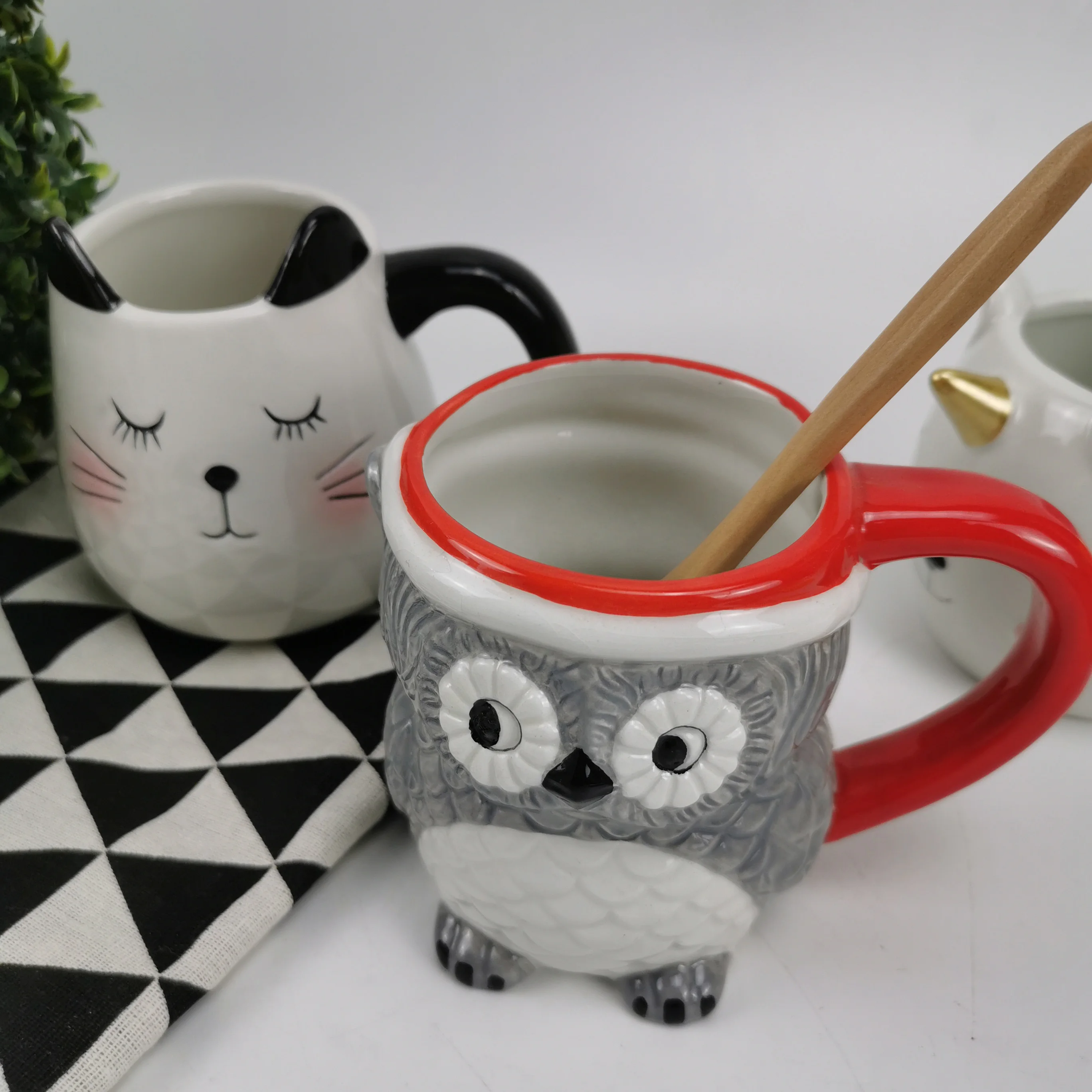 Redeco Custom Ceramic Cute 3d Animal Face Shaped Coffee Mugs