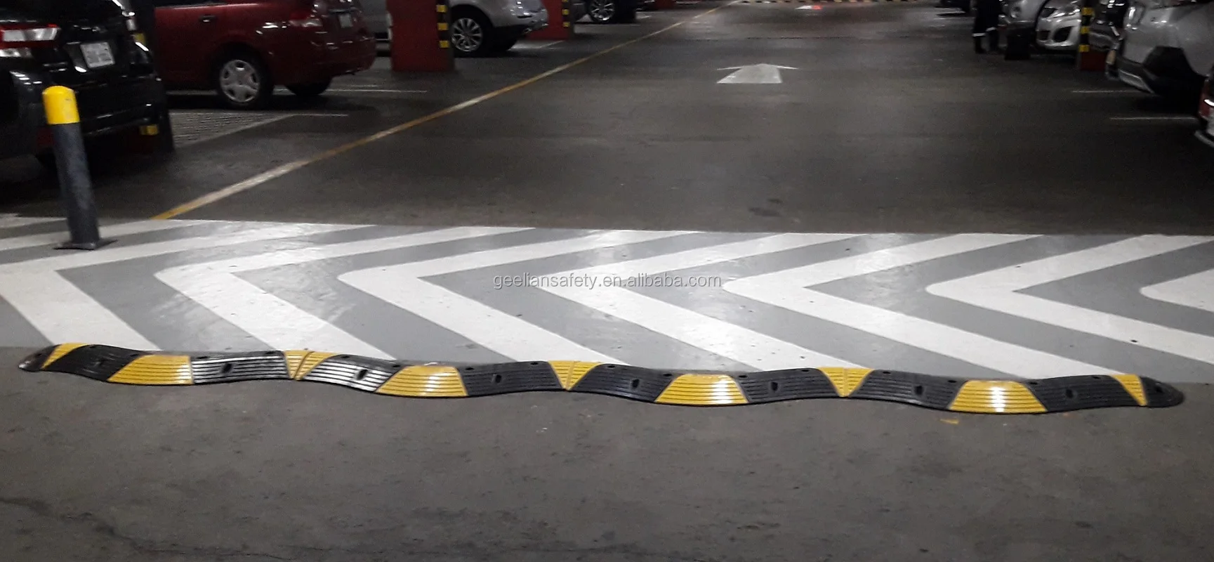 Rubber Speed Reducer Road Ramps - Wholesale & Garage Use