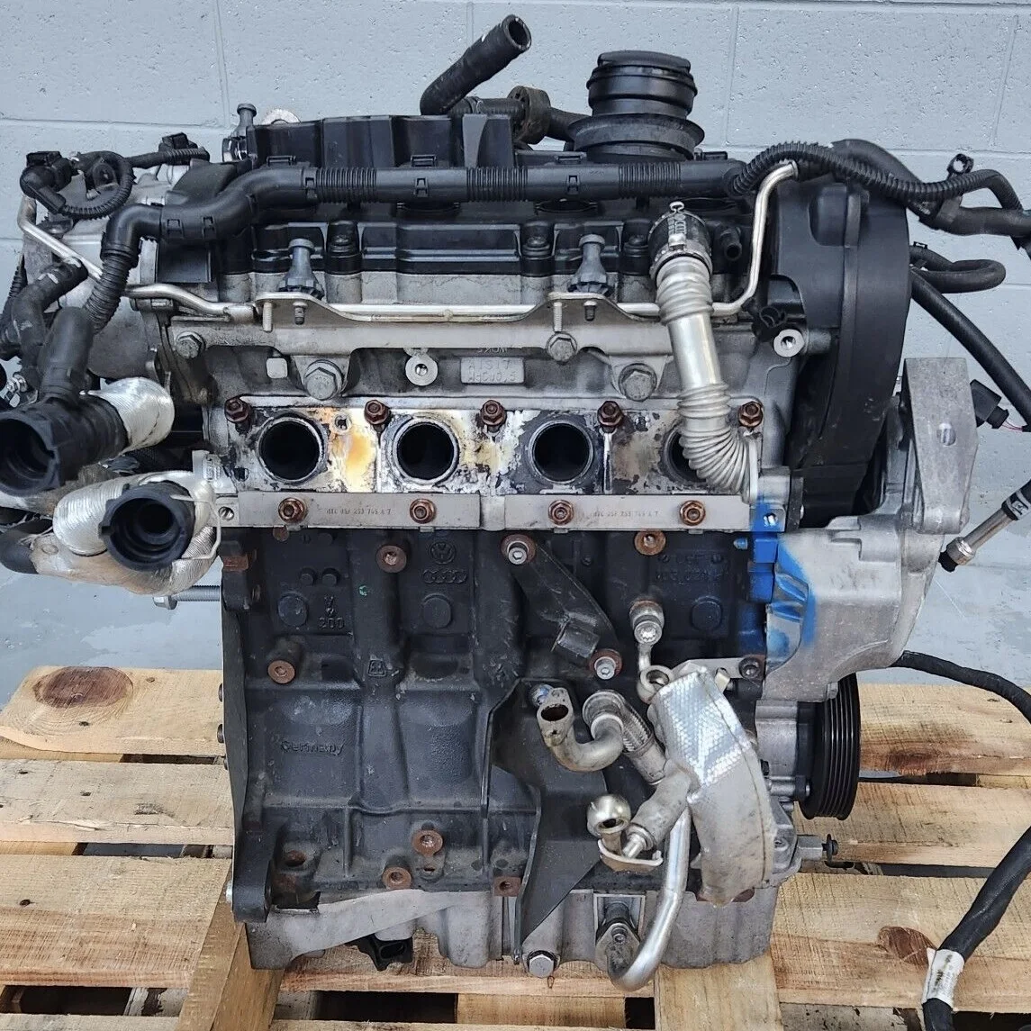 2.0TFSI EA113 Engine for Volkswagen Audi Gasoline 2.0 BPJ