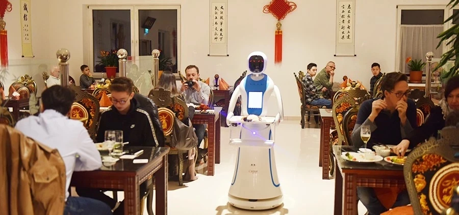 Artificial Intelligence Waiter Robot - Smart & Efficient