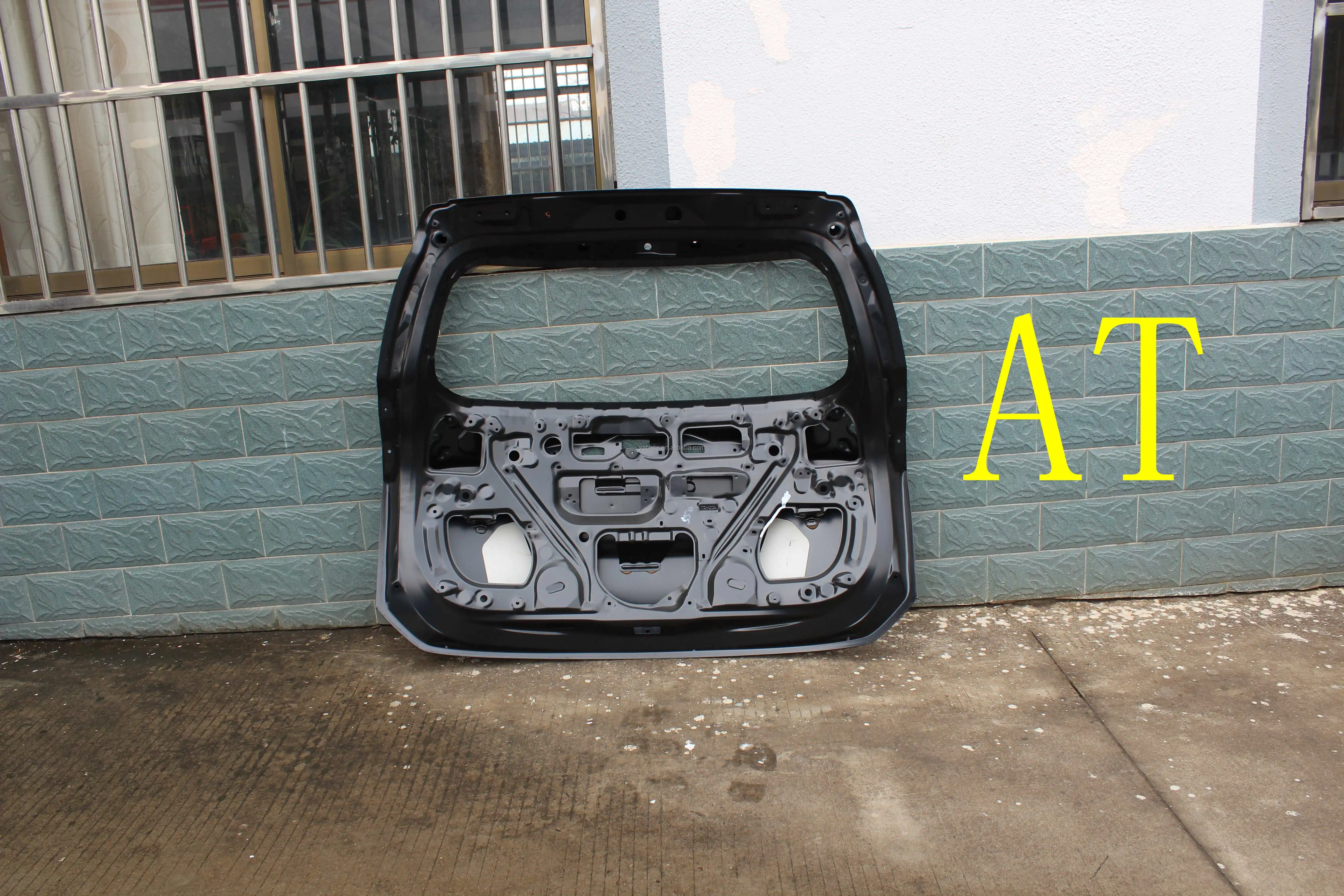 Auto Spare Parts - Tail Gate for RAV4 2017 USA 67005-42550