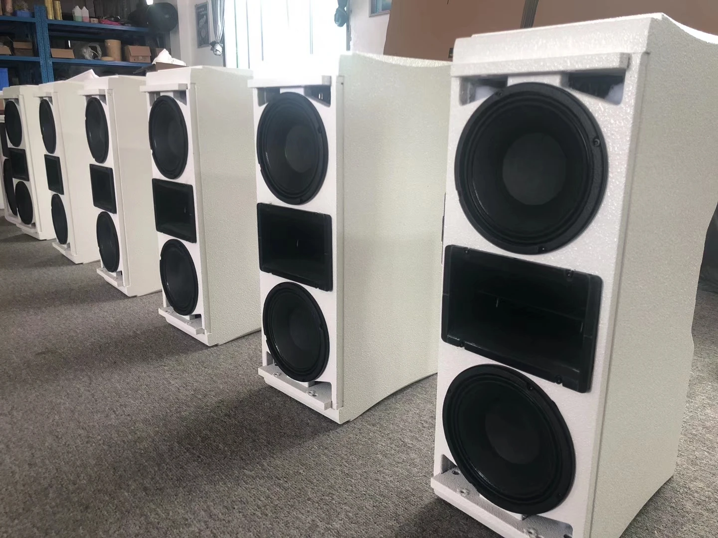 4 Way Line Array - Superior Sound for Concerts & Events