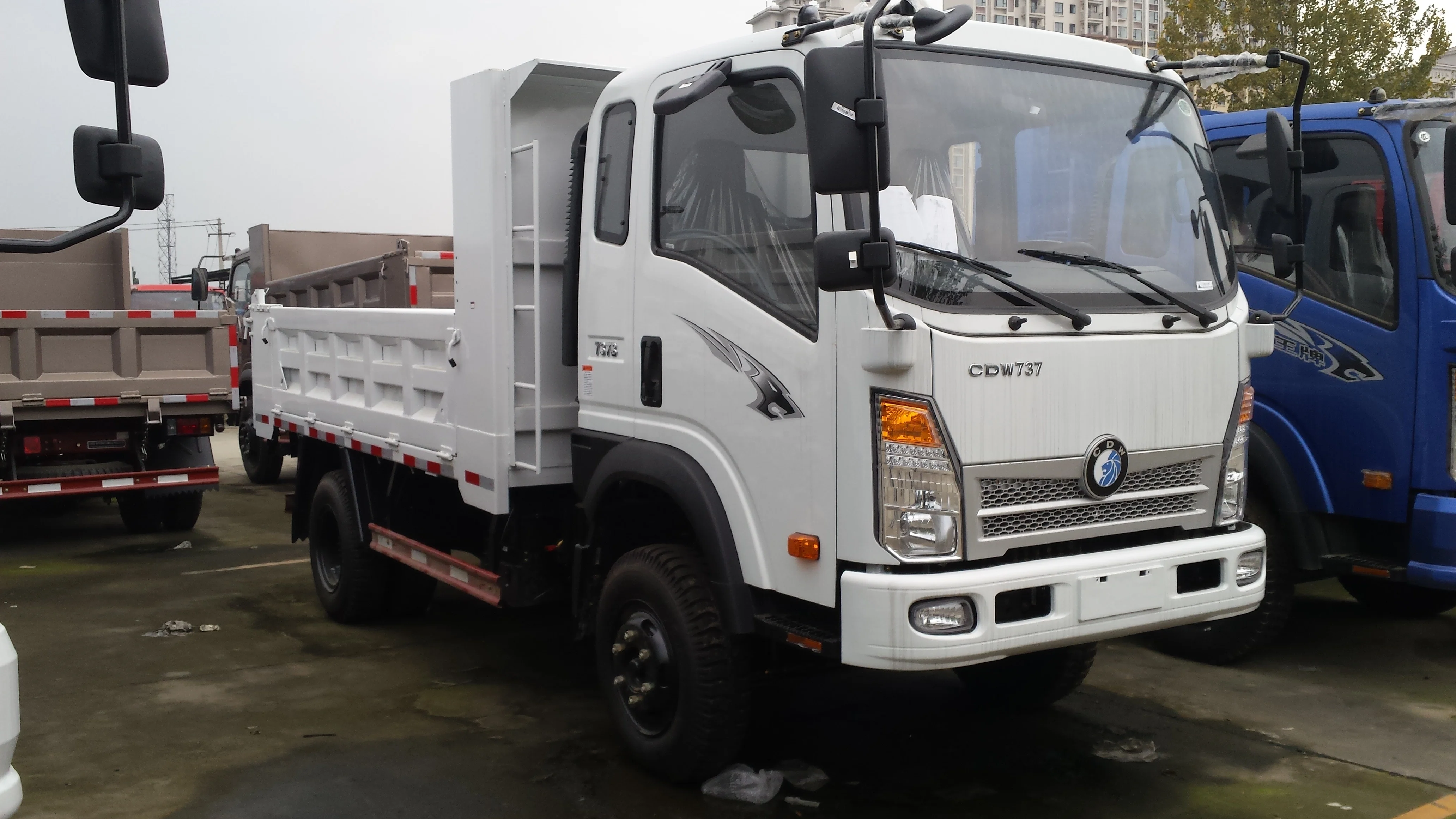 Sinotruk Cdw Light Truck 5 Ton Tipper Truck For Sale Philippines - Buy ...