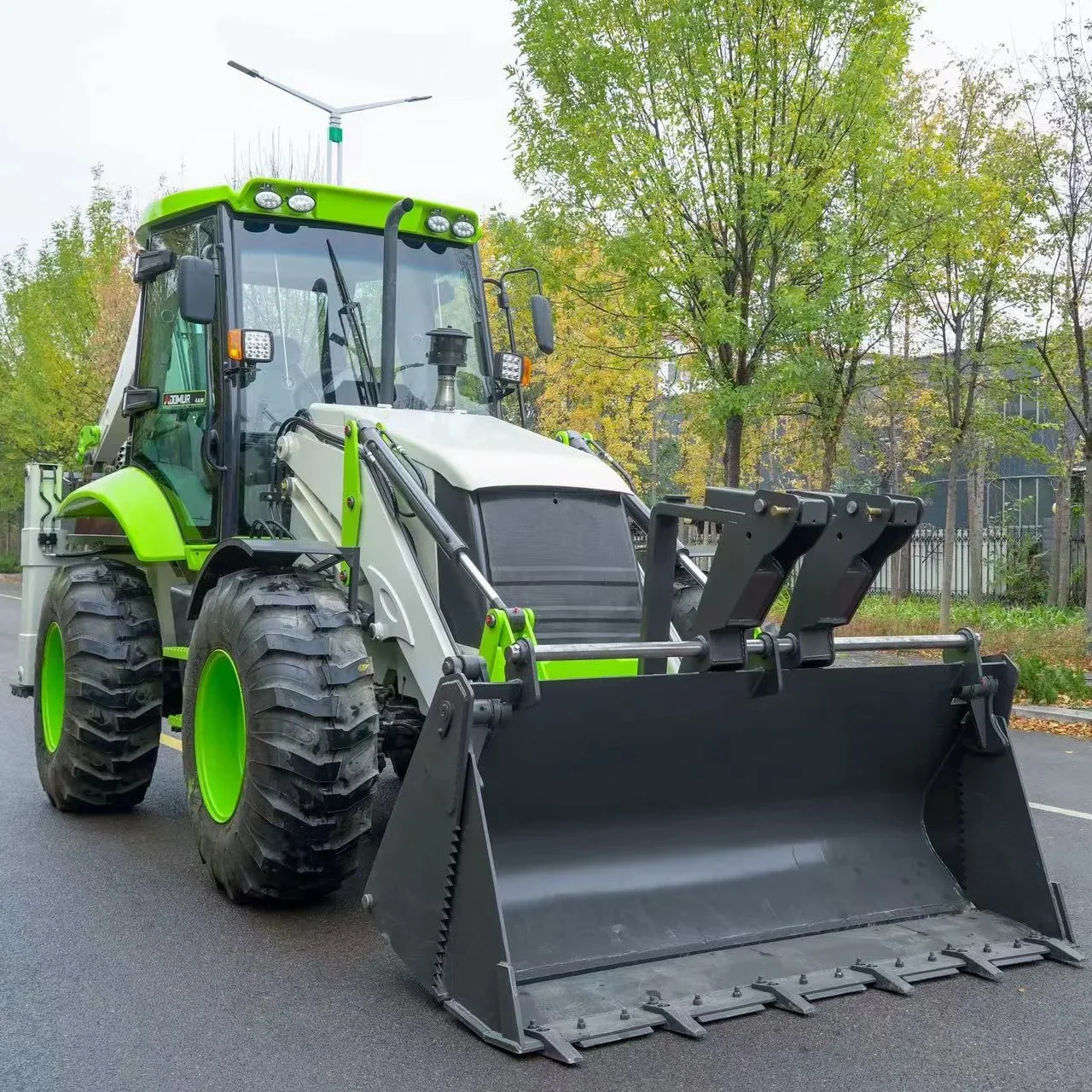 4cx Backhoe Loader With 2.5 Ton Loading Capacity - Buy 4cx Backhoe ...