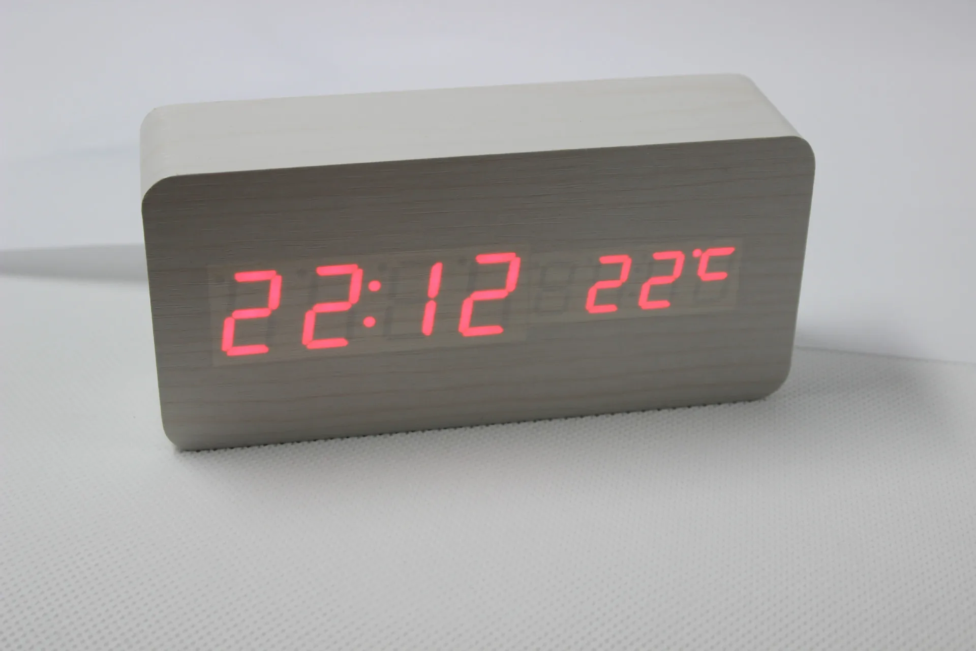 5 Sets of Plug-In LED Wooden Clocks with Digital Display Voice Control ...