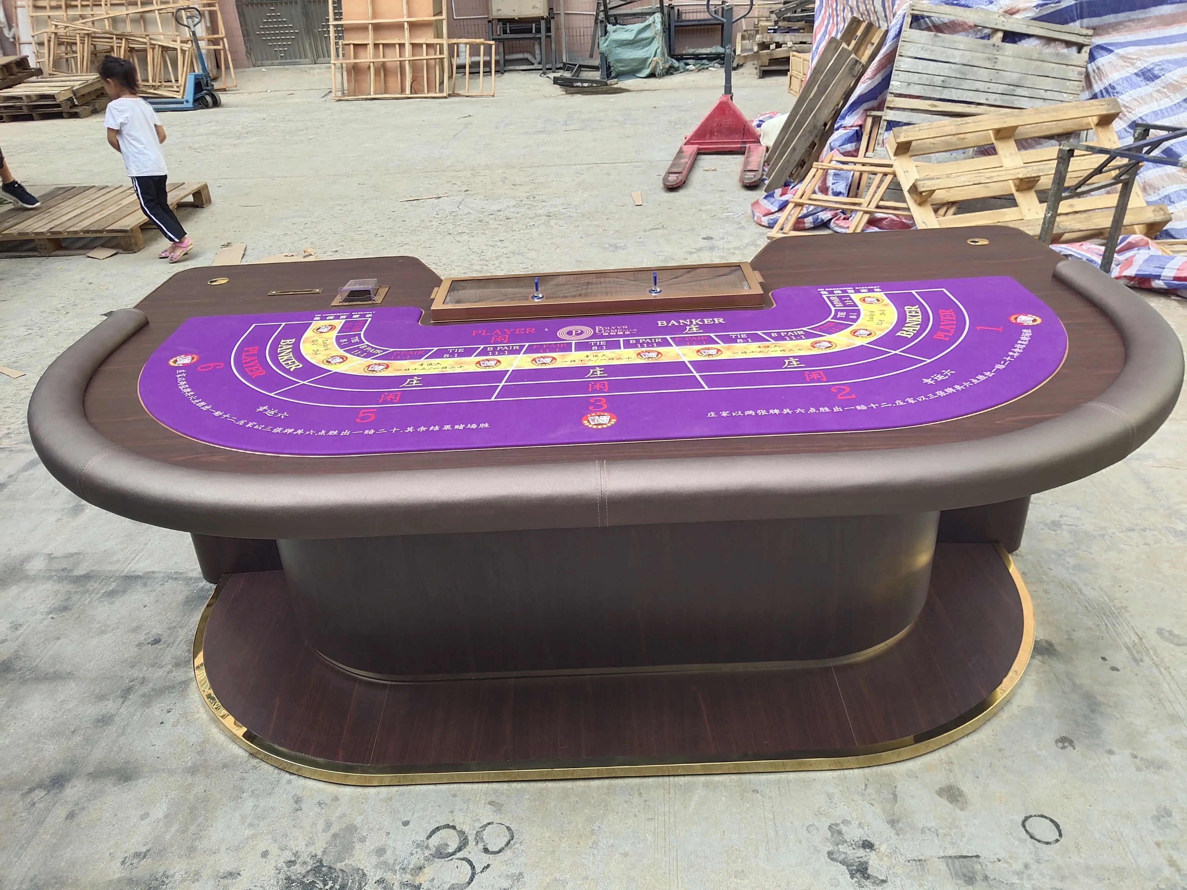 SZ Exquisite Design Wooden Bottom Baccarat Poker Table