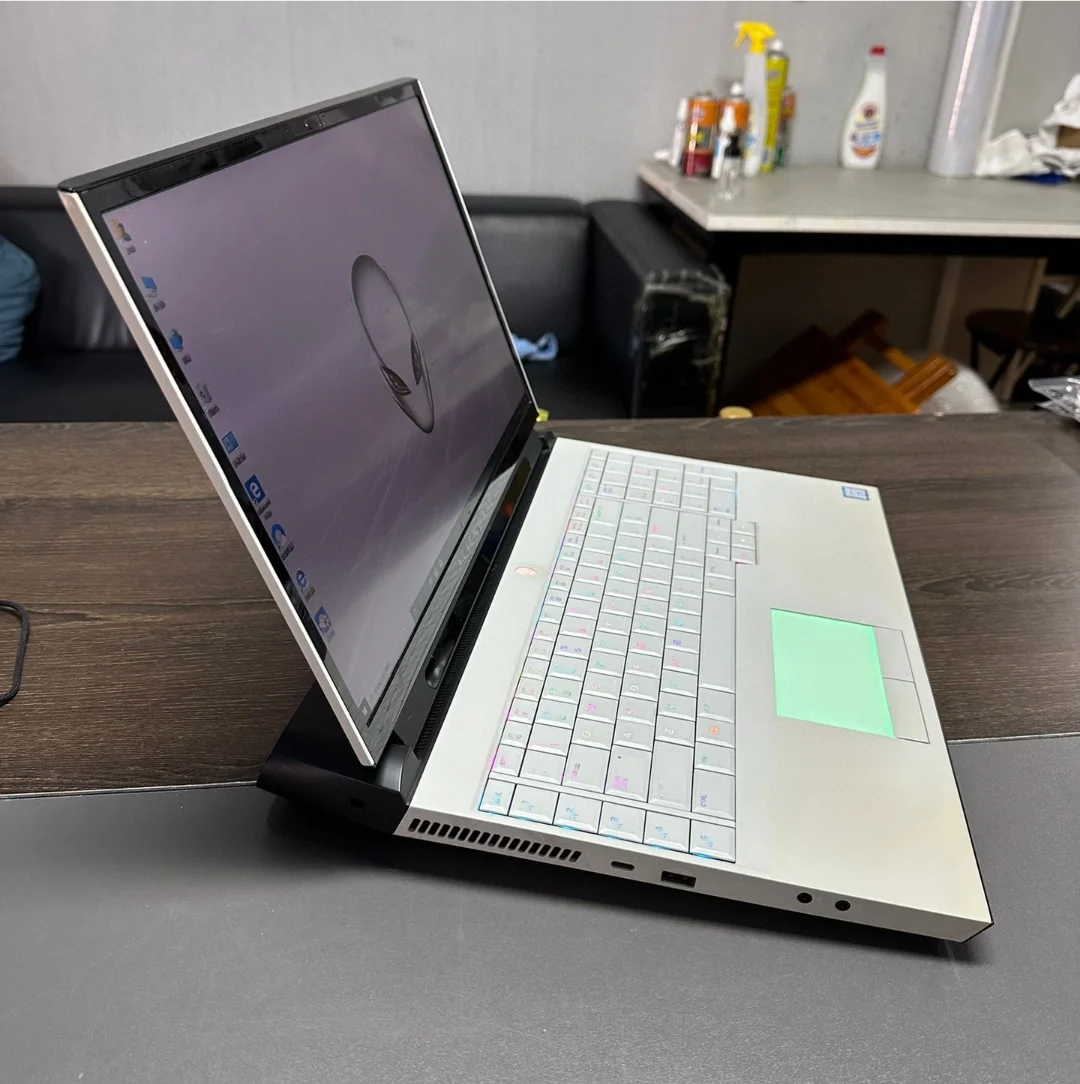 High Performance Gaming Laptops - Used Original Alienware