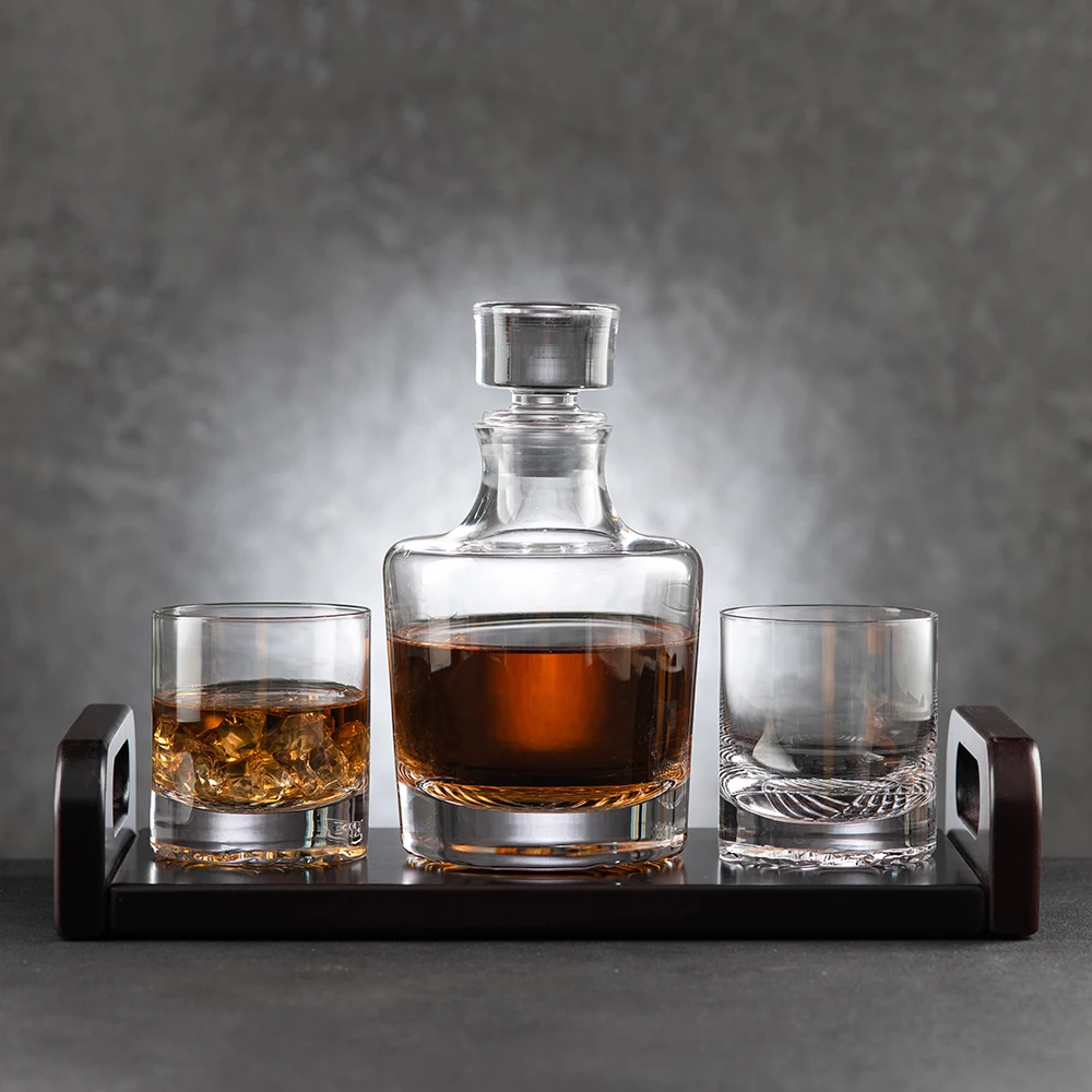 Lead Free 26 oz Transparent Glass Whiskey Decanter - Custom Plain ...