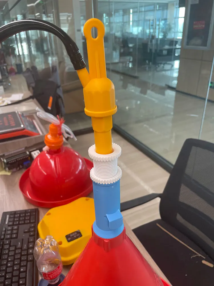 Automatic Plasson Drinker Plastic Poultry Waterer Without Kettle ...