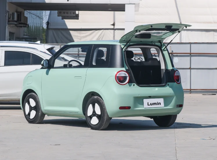 2023 Cheap Mini Changan Car Lumin Mini Electric Car Environmental ...
