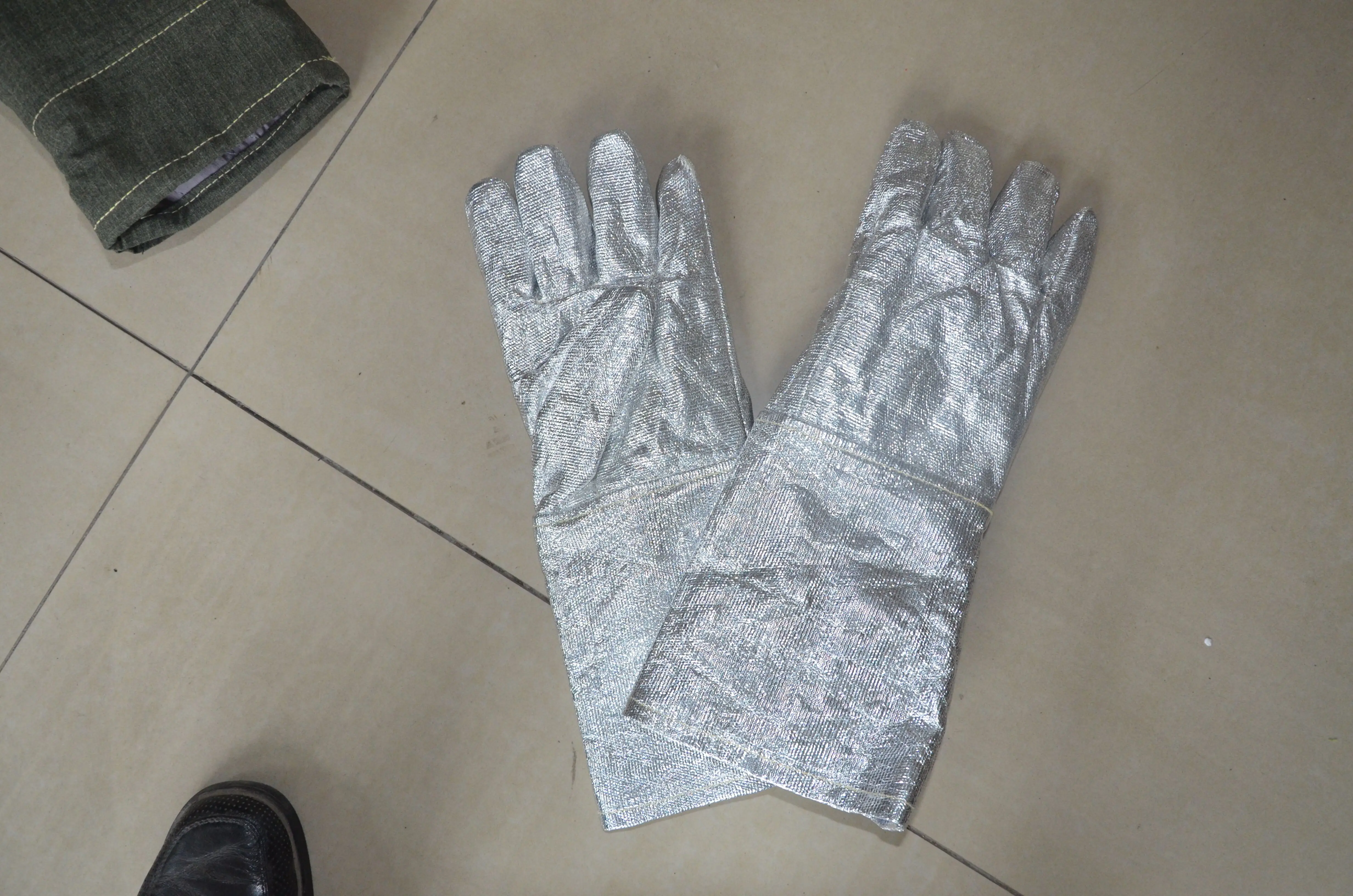 Aluminized Anti-Radiant Heat Shoes - Fire Resistant Covers