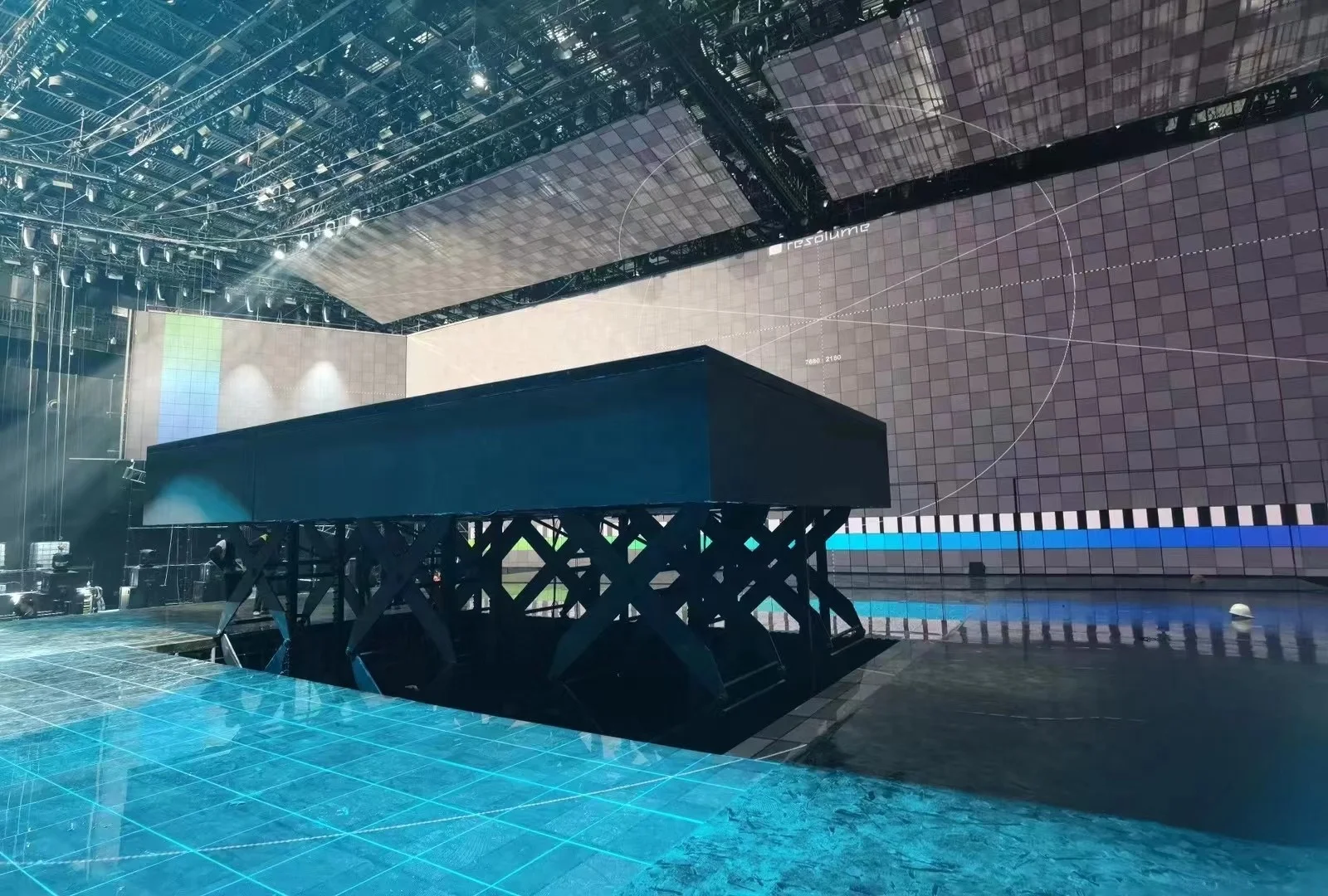 DMX512 Control Lifting Stage Platform Load 1500kg Adcmotion Chain Lift