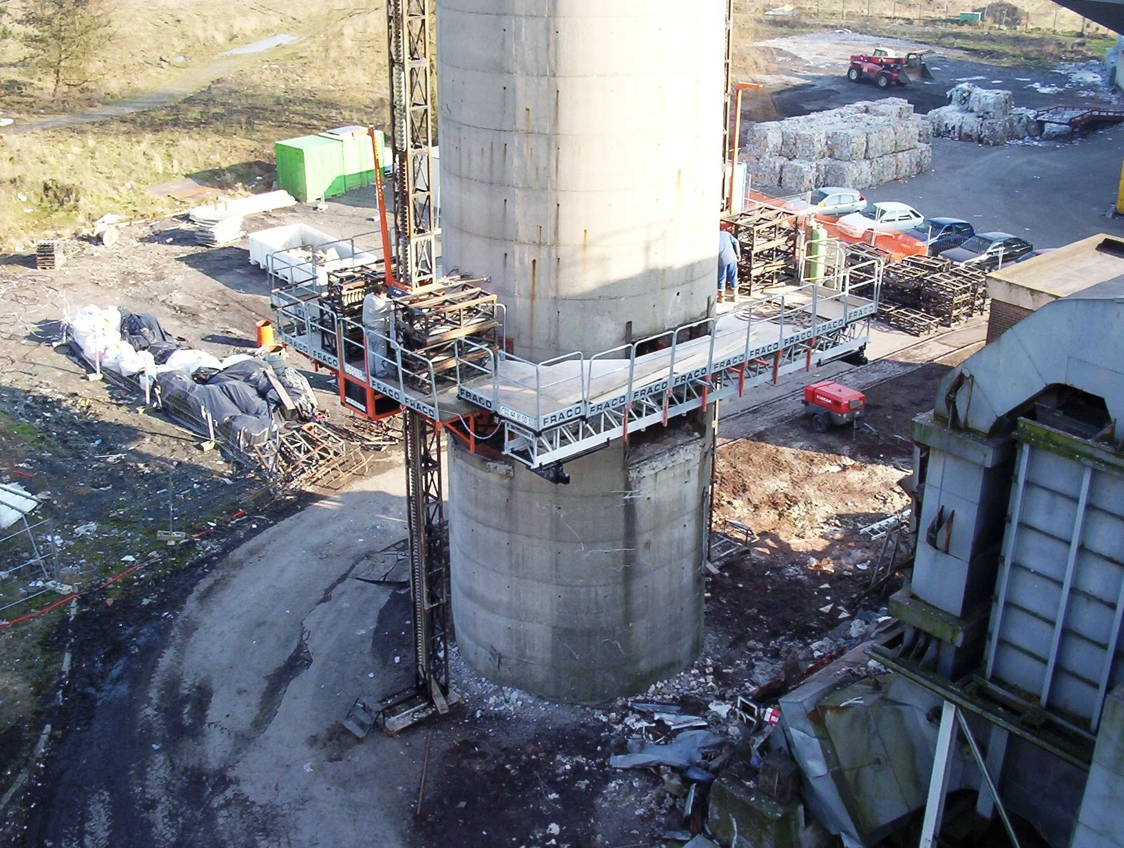 168m Height Elevated Mast Climber Mast Climbing Work Platform ...