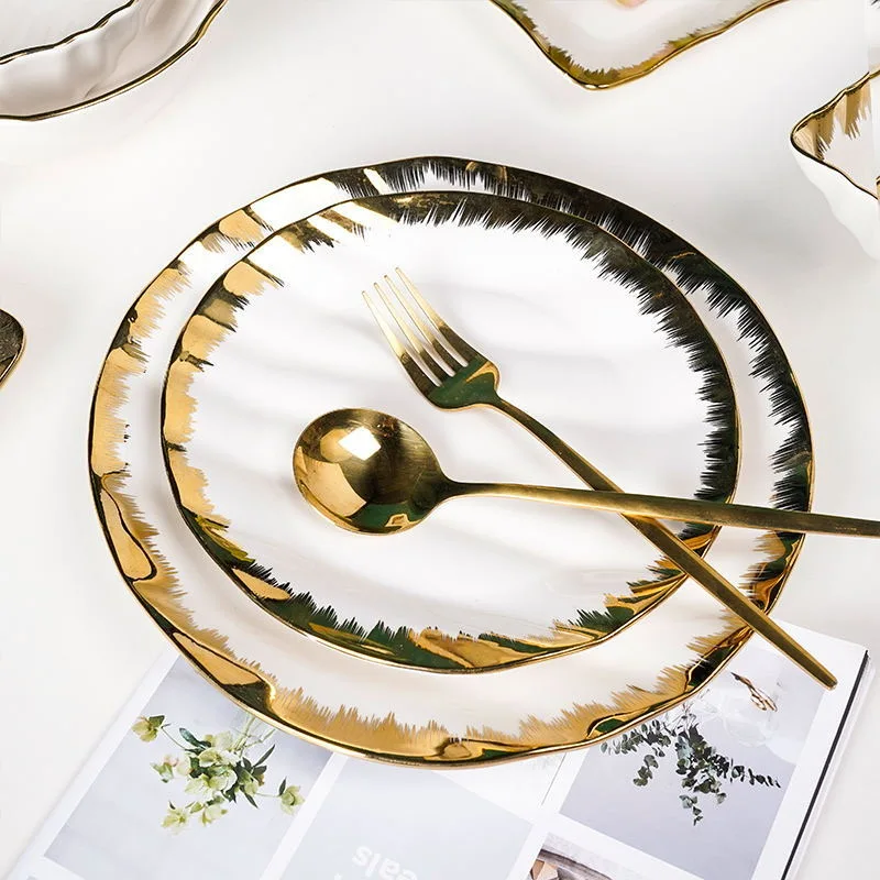 Porcelain Gold Dinner Plates - Sustainable & Stylish