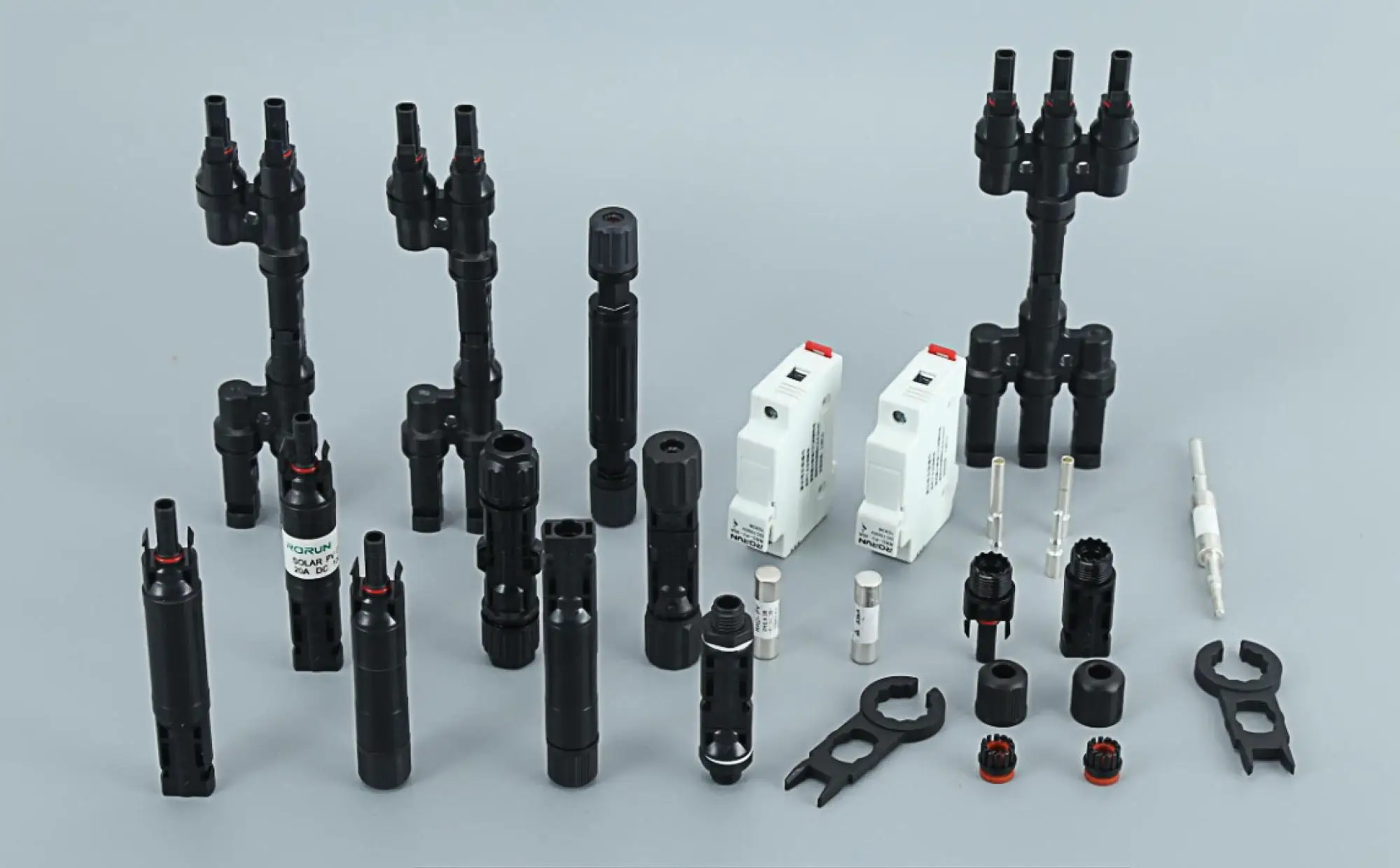 Ip68 Waterproof 1500v Junction Box Y-type 1kv 1.5kv 10awg 12awg 14awg ...