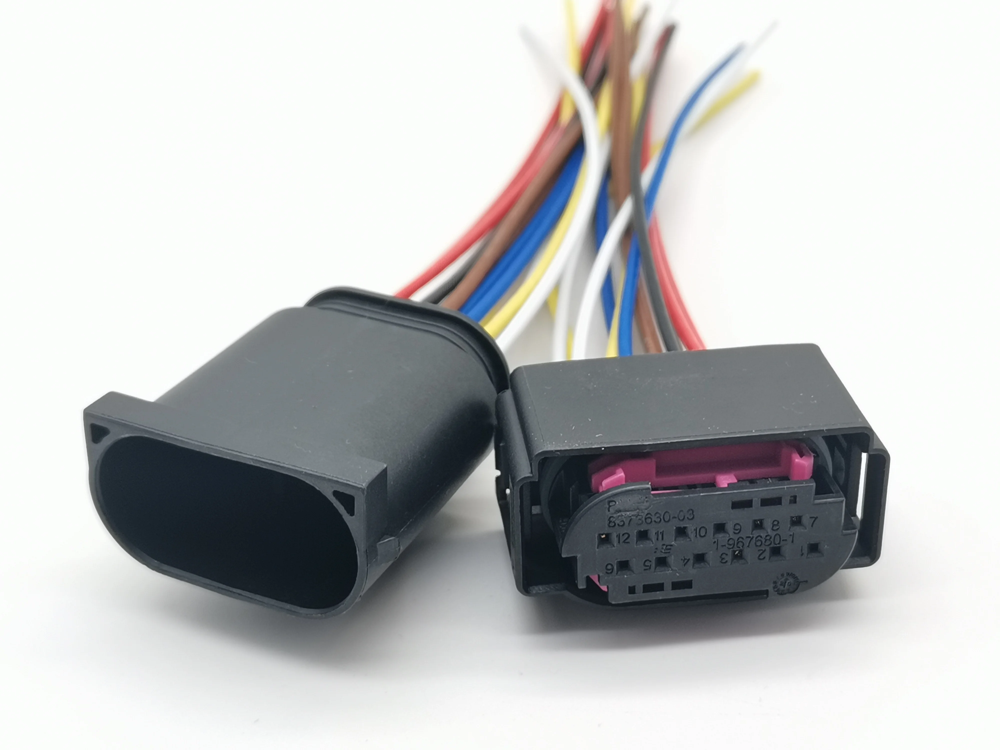 Tyco Amp 12 Pin Wire Harness Connector - Reliable Auto Adapter