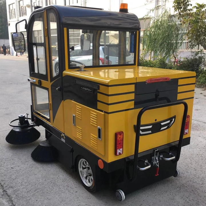 Rechargeable Electric Tennis Court Sweeper - High Pressure Cleaner