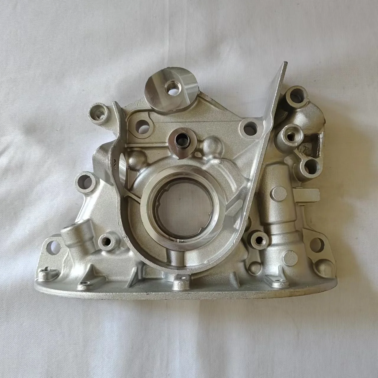 Oil Pump for Toyota 2grfe Engine - High-Quality Replace