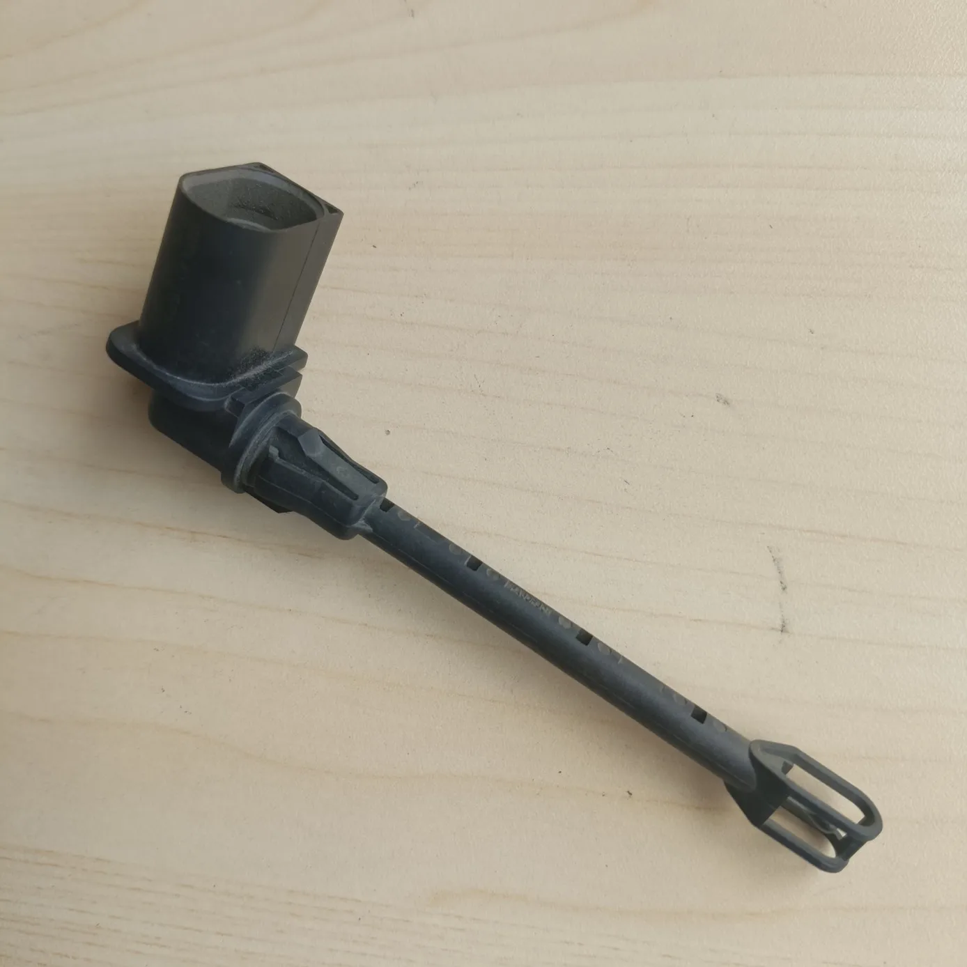 Second Hand Air Conditioner Temperature Sensor 21396128 For Volvo Truck ...