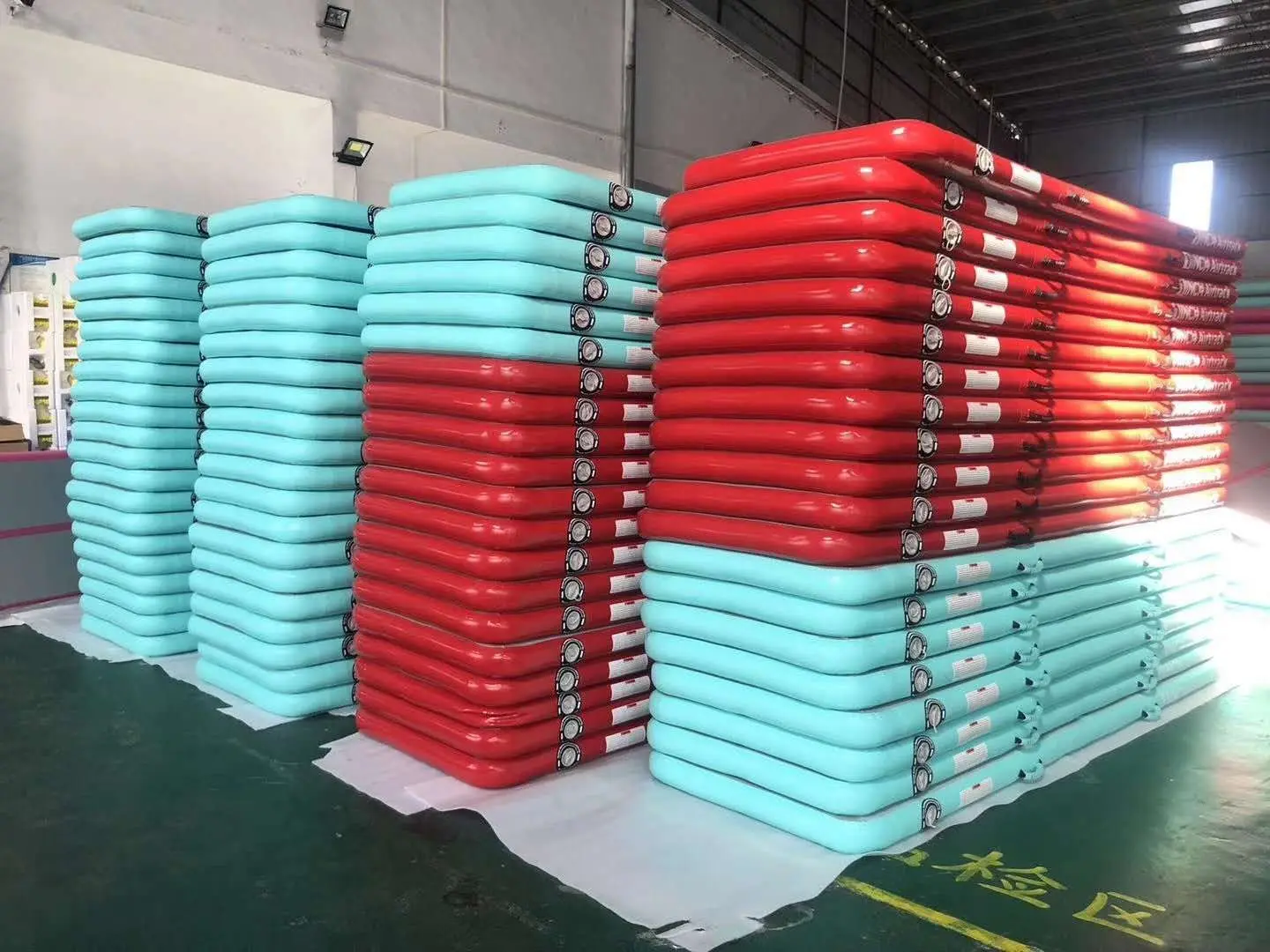 250x25cm Inflatable PVC Tube - Floating Fun for All Ages