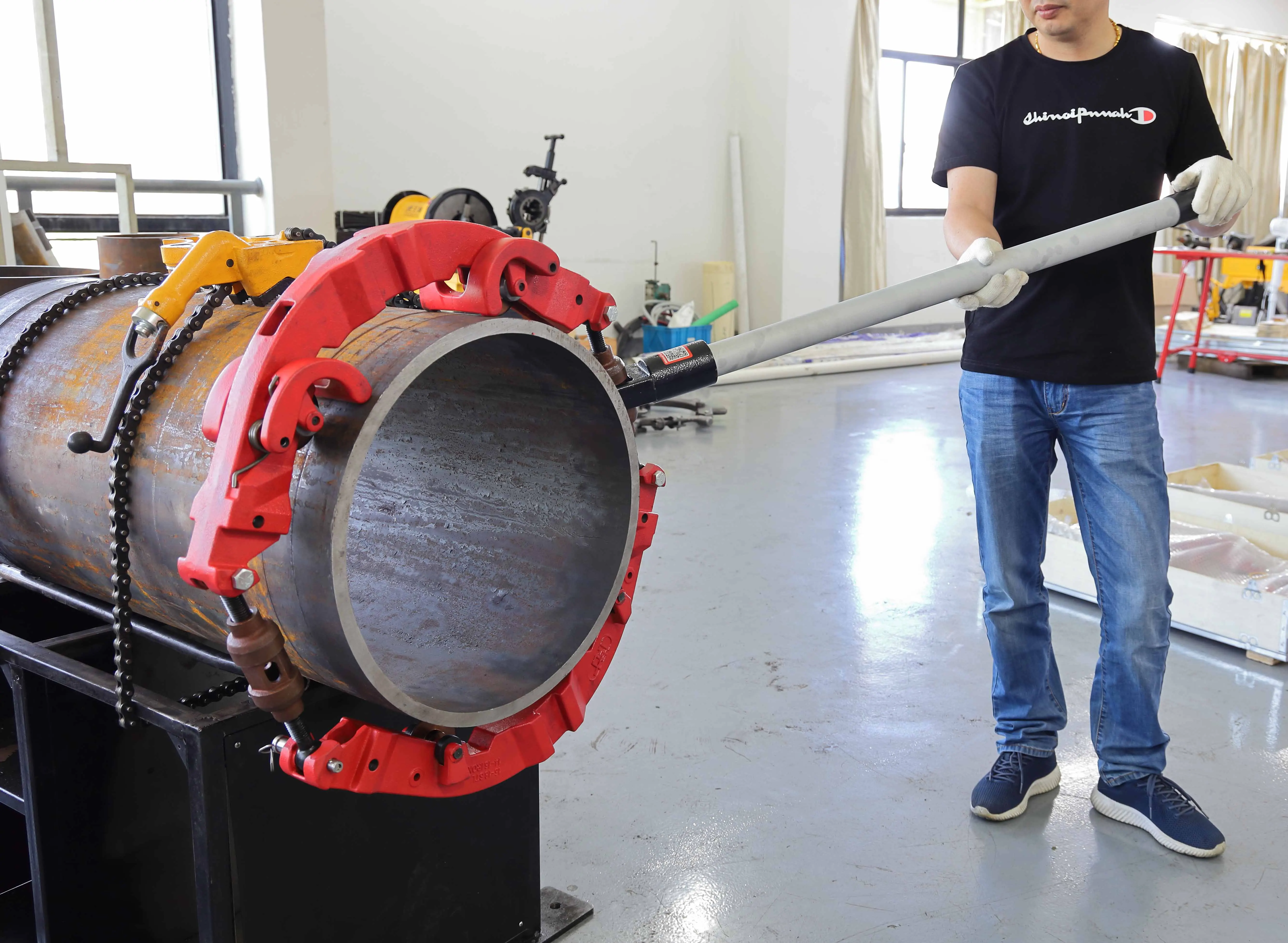 HONGLI Rotary Pipe Cold Cutter - Efficient & Precise Cutting