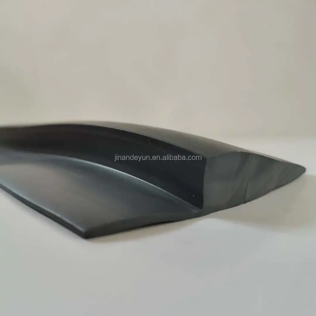 Beveled Edge Rubber Trim Molding for Carpet Protection - OEM