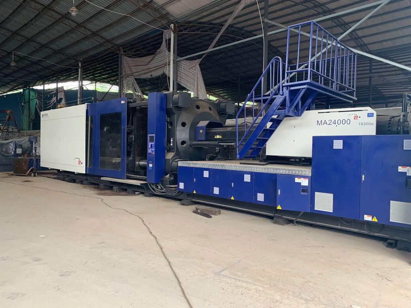 2400 Tons High Quality Haitian Second-hand Large Injection Molding ...