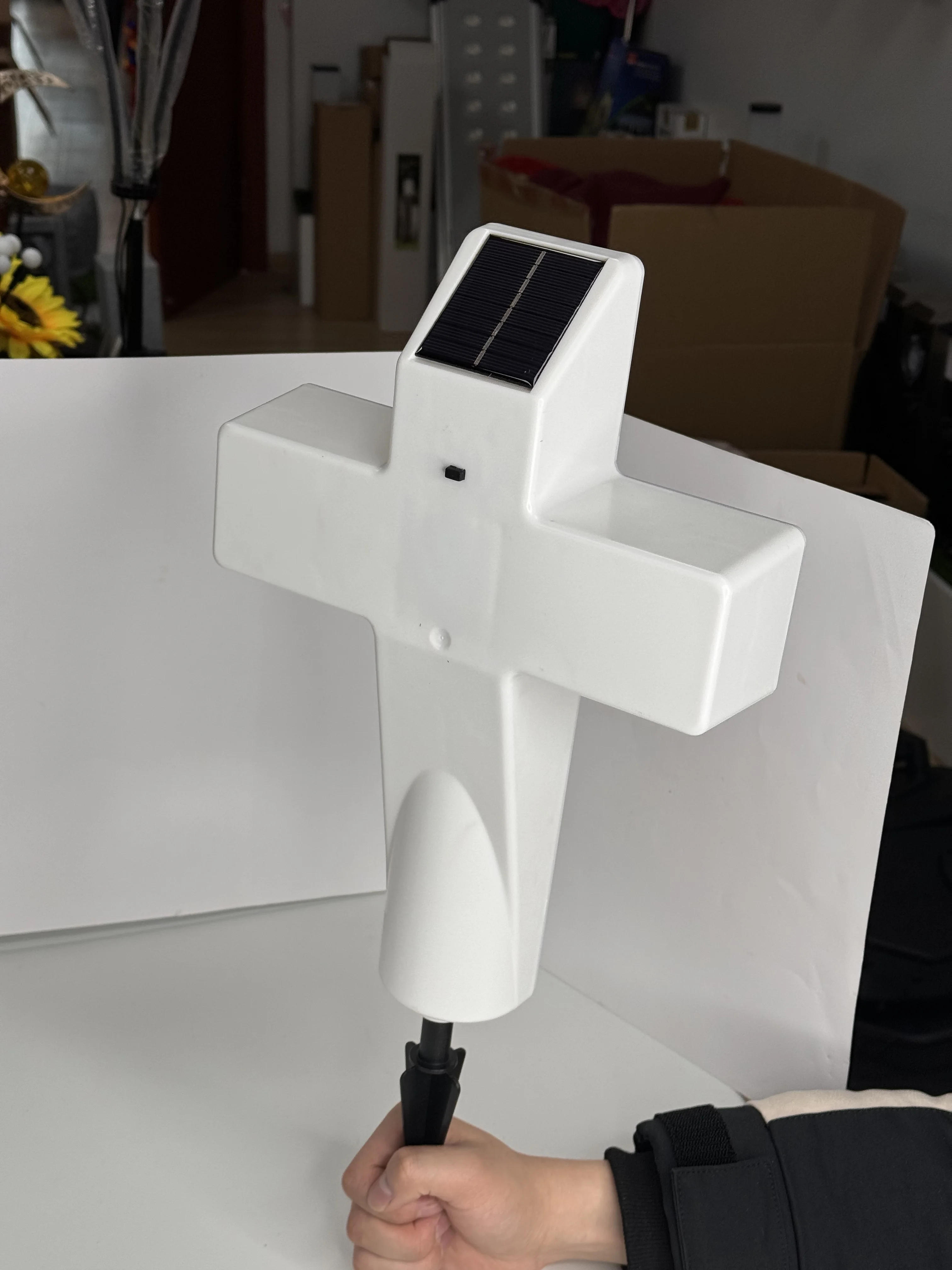 Howlighting Outdoor Garden Solar LED Cross Cemetery Lights