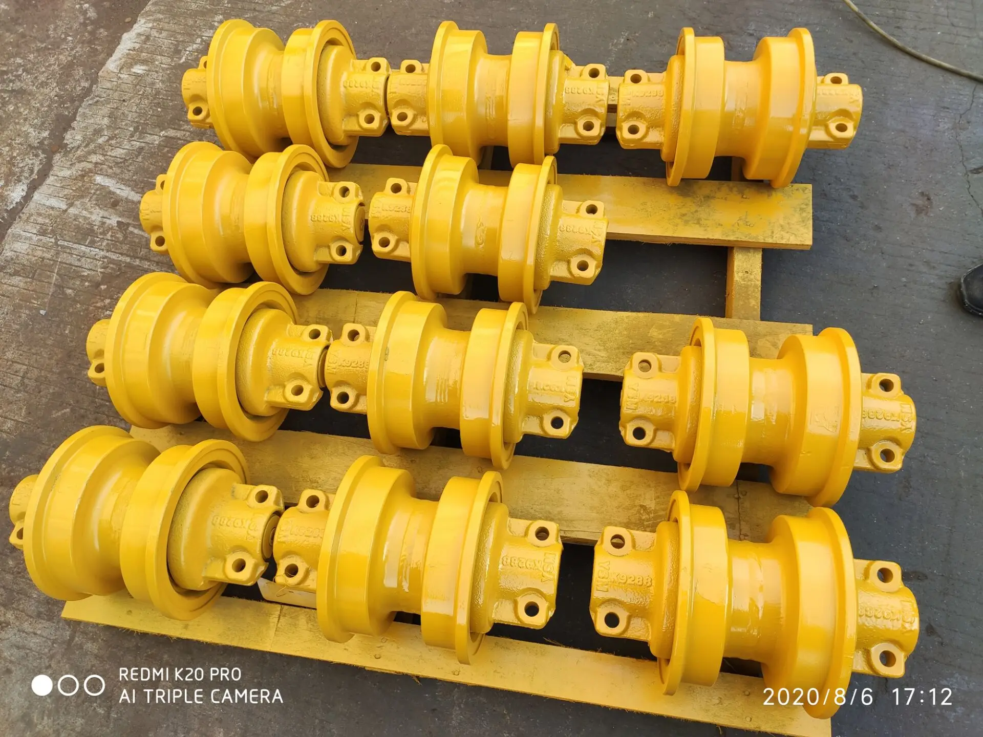 推土机d8n D8r单法兰7t9188/9w8705双法兰7t9193/9w8706履带辊 - Buy 底部滚轮df履带，推土机d6d D50 D65 D85 D155 D8n单法兰双法兰履带 ...