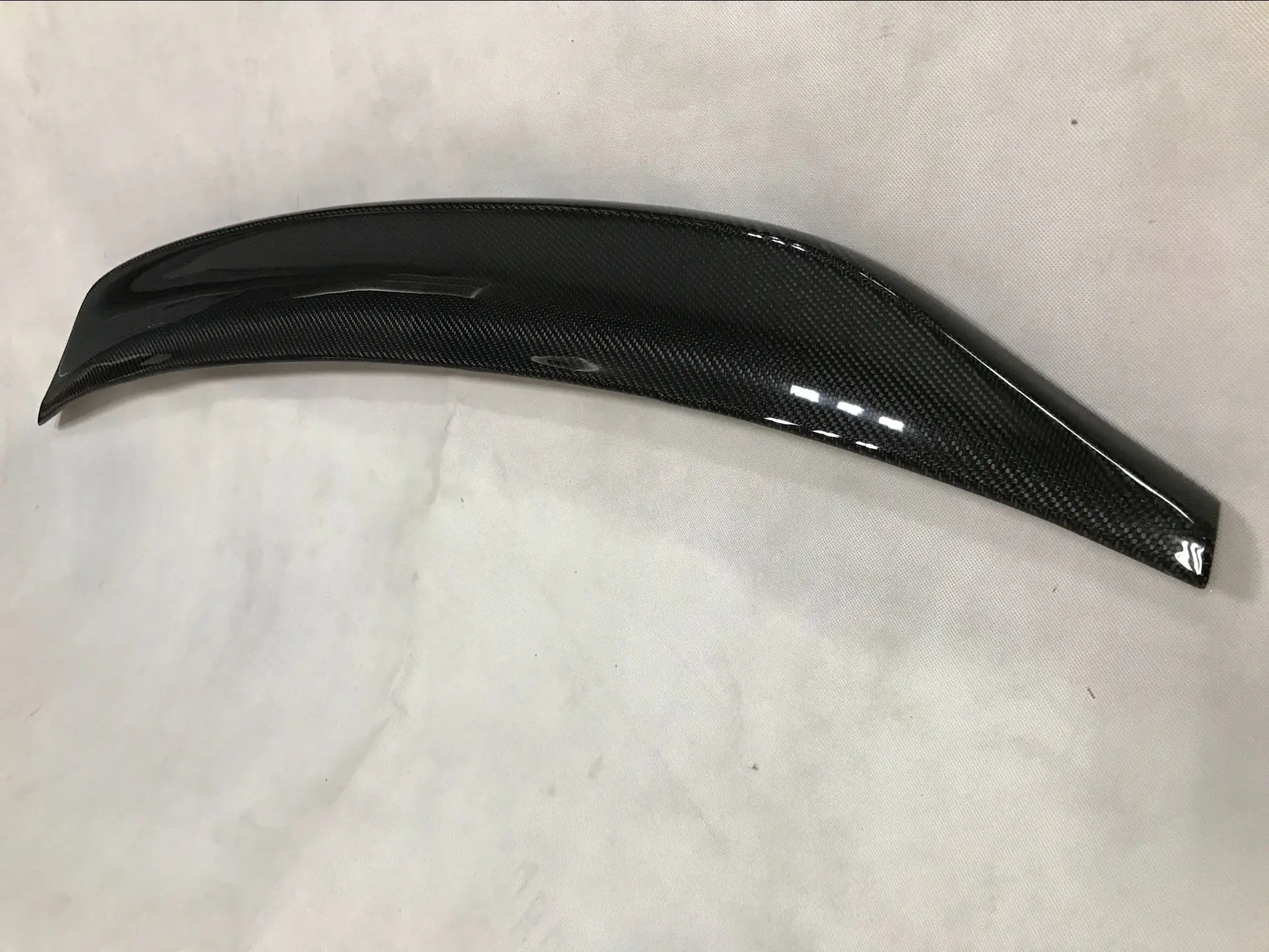 For Aston Martin Vantage V8 Trunk Spoiler Real Carbon - Buy Vantage V8 ...