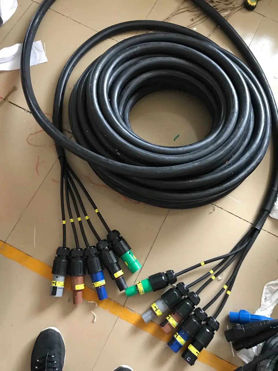 35/50mm Camlock Feeder Cable Fan Out Power Cable with 400A Connectors