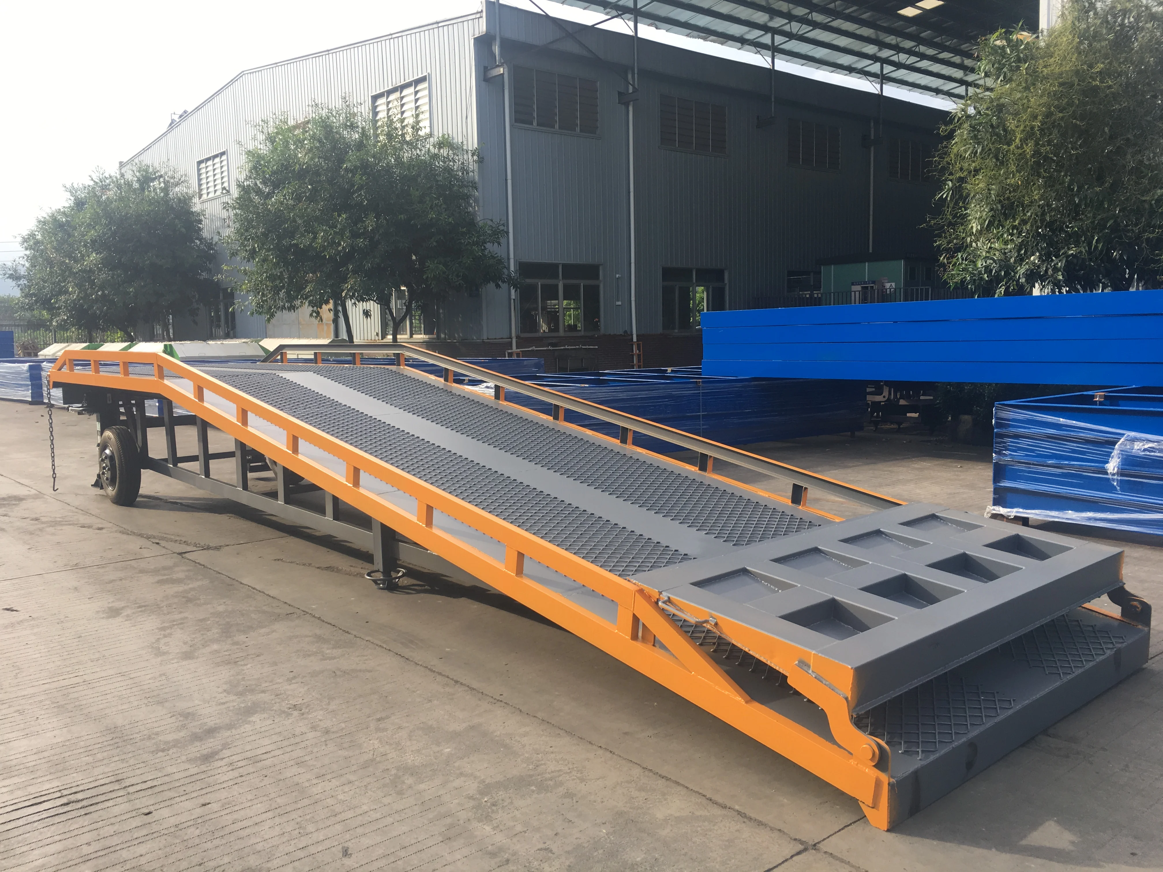 Niuli 조정 리프팅 높이 8 톤 유압 모바일 컨테이너 로딩 도크 리프트 램프 지게차 Buy 도크 리프트 램프유압 컨테이너 램프선적 컨테이너 램프 Product