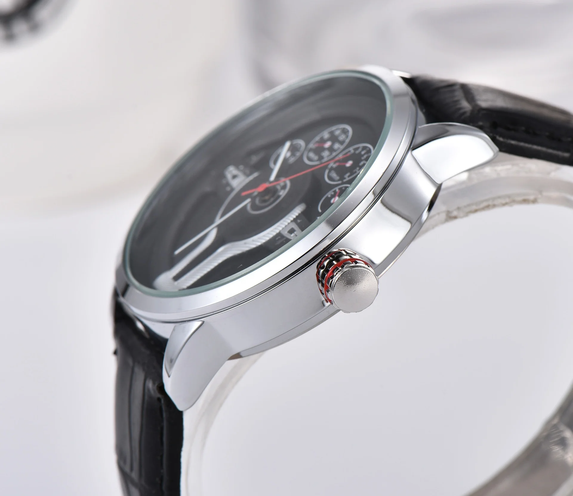 Cool Unique Mens Sports Steering Rim Watch Racing Control Wheels Watch ...