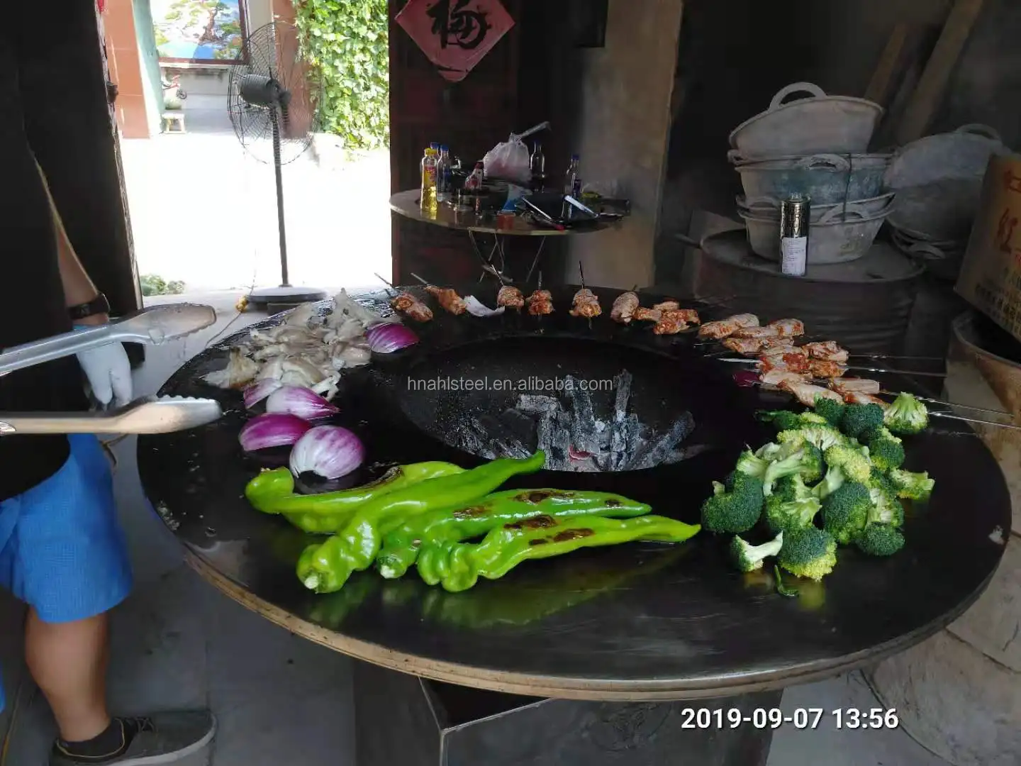 OEM Commercial Corten Steel Fire Pit with Table Outdoor BBQ Grill ...