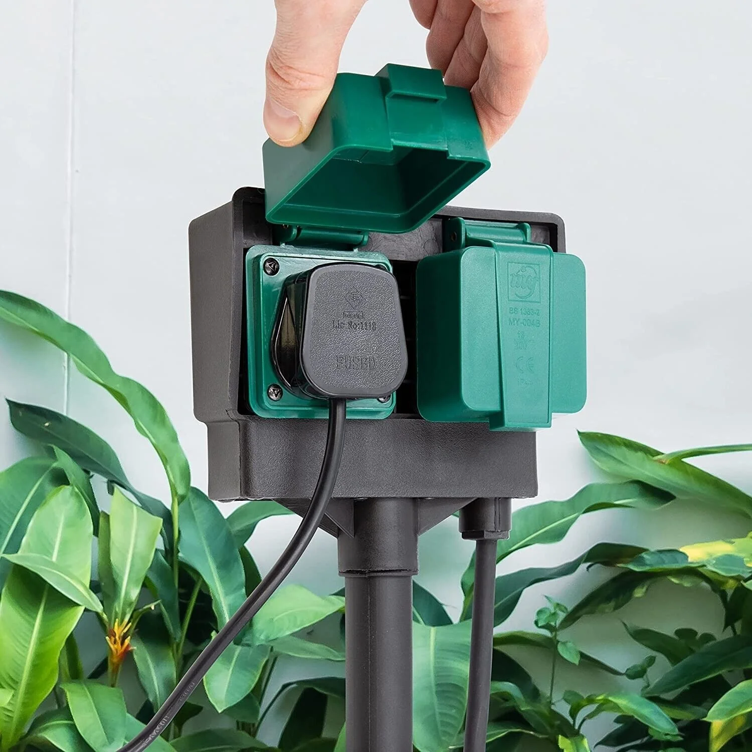 2 Way Garden Cable Extension - Outdoor Electrical Plugs