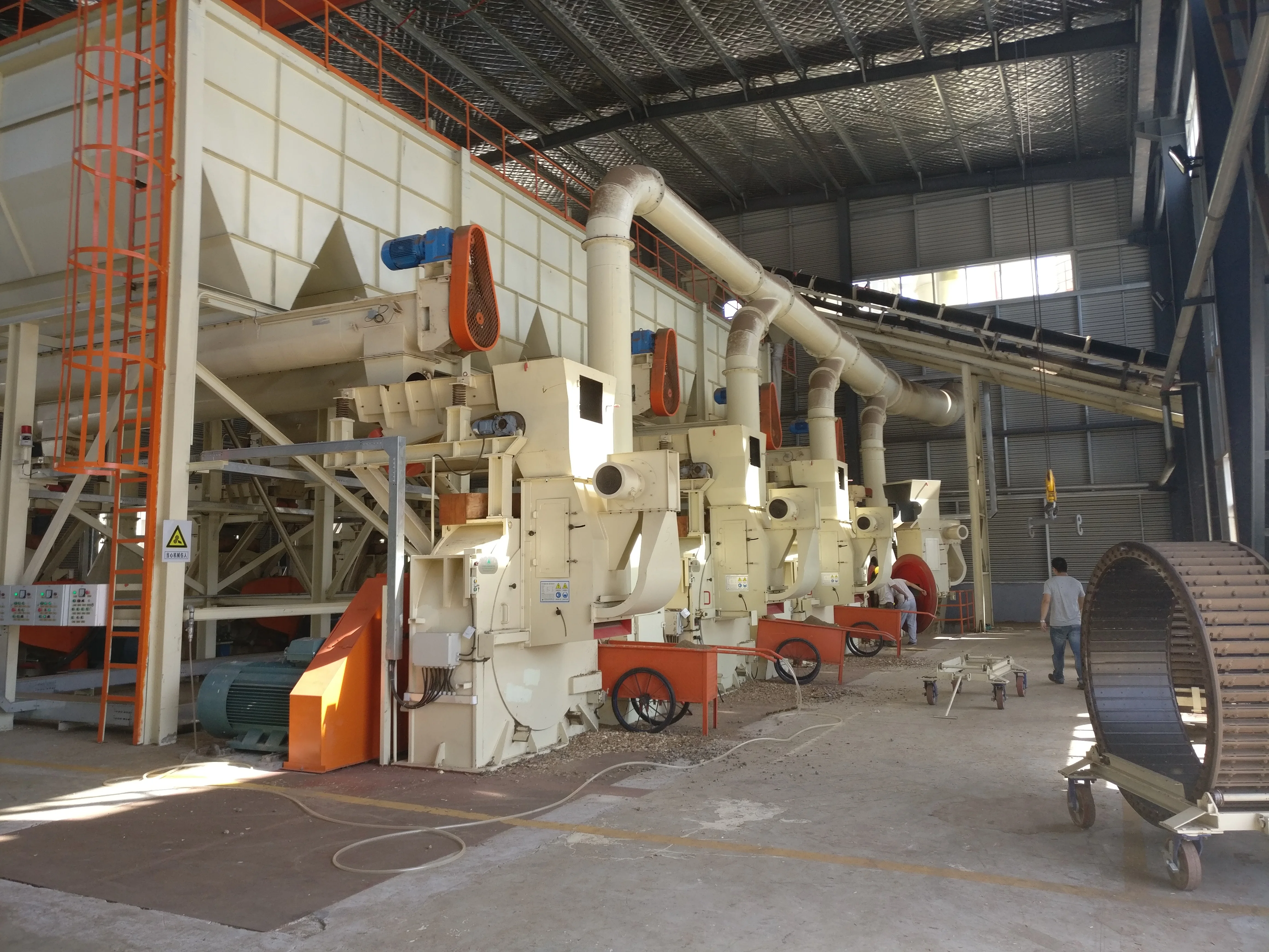 High Efficiency Knife-Ring Flaker for Particle Board Production