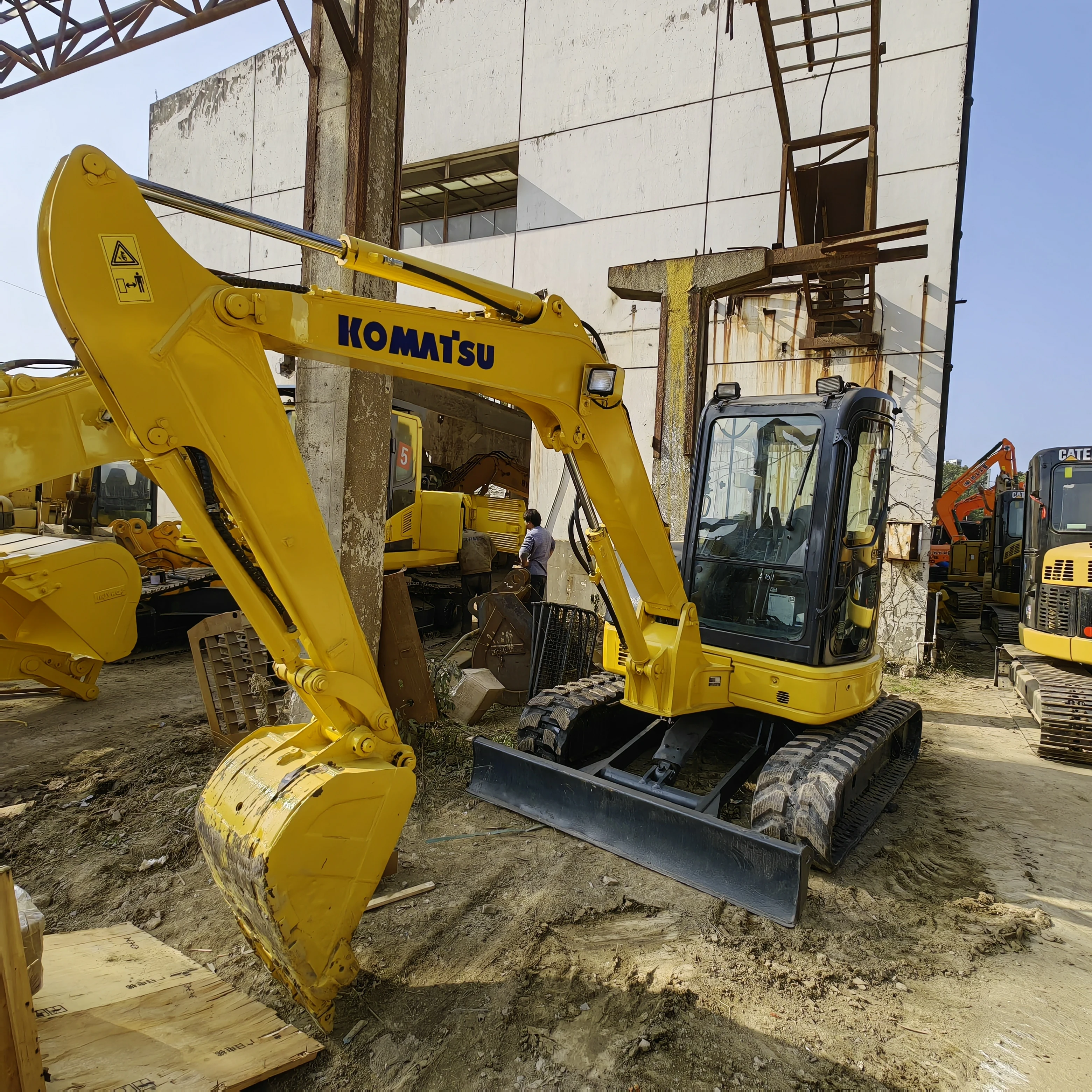 5 Ton Japan Original Komatsu Digger Pc55mr Second Hand Hydraulic Crawler Machine Komatsu ...