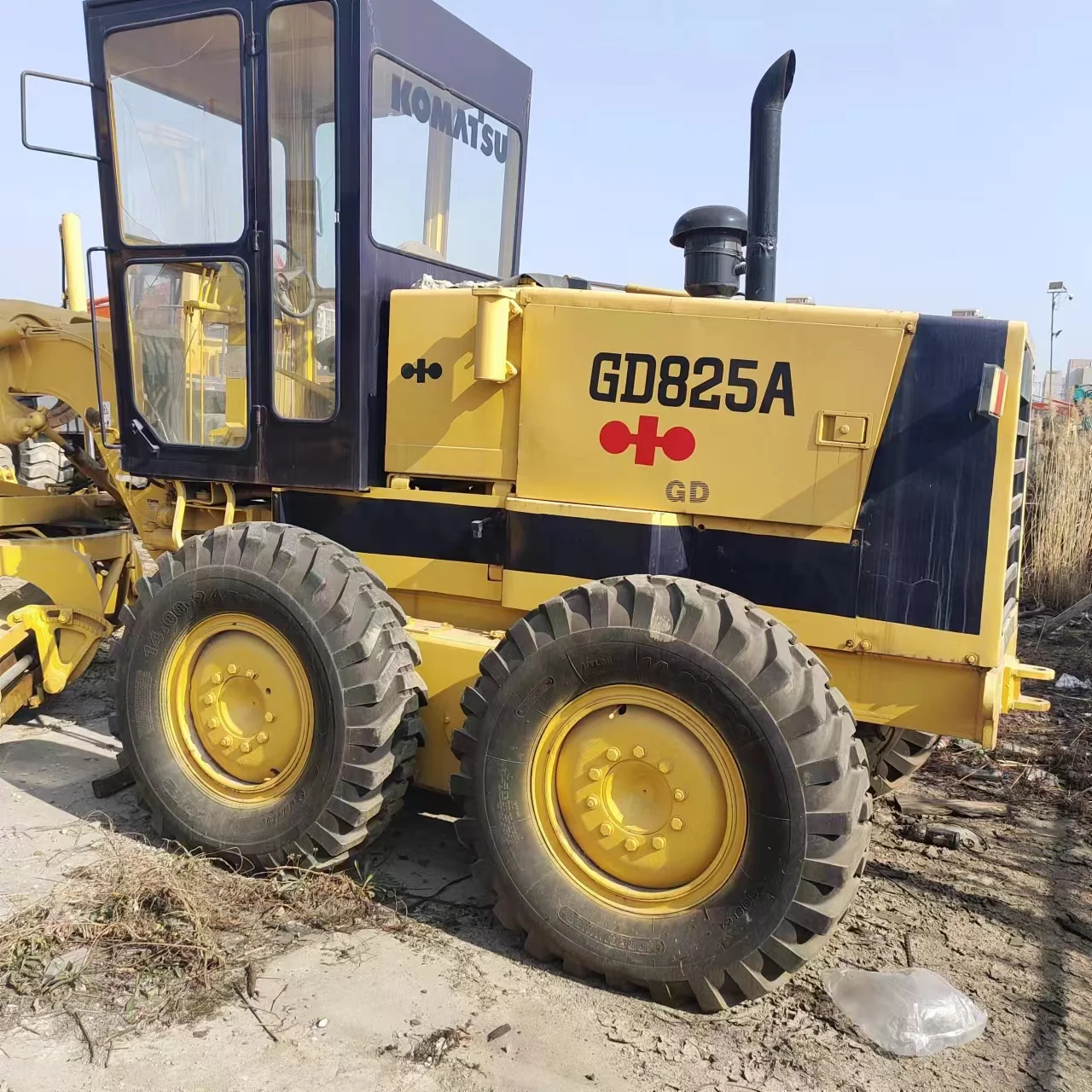 Japan Komatsu Used Original Motor Grader Gd825a For Construction Works ...