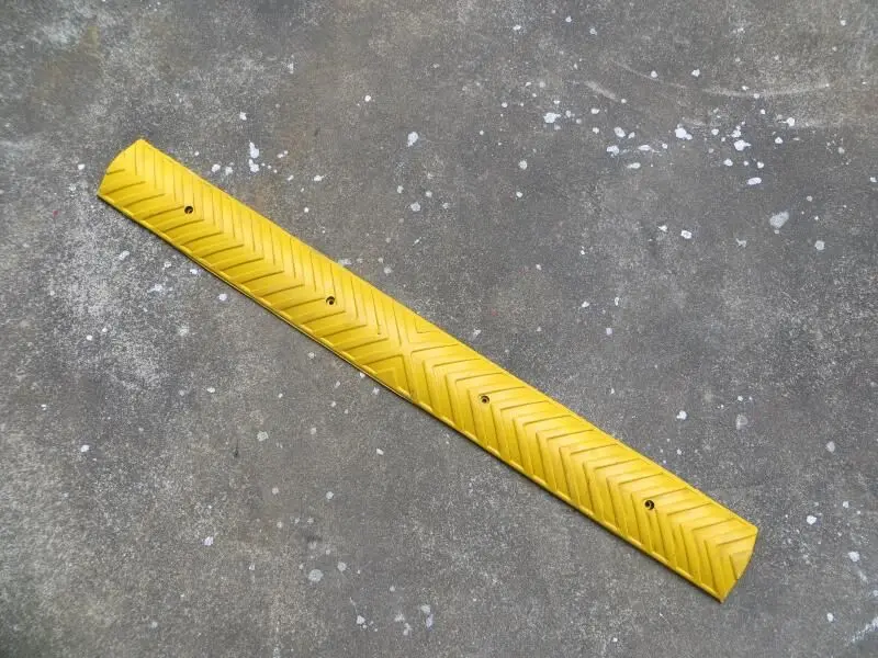 1000*100*20MM Deceleration Strip Rubber Traffic Highway Road Rubber ...