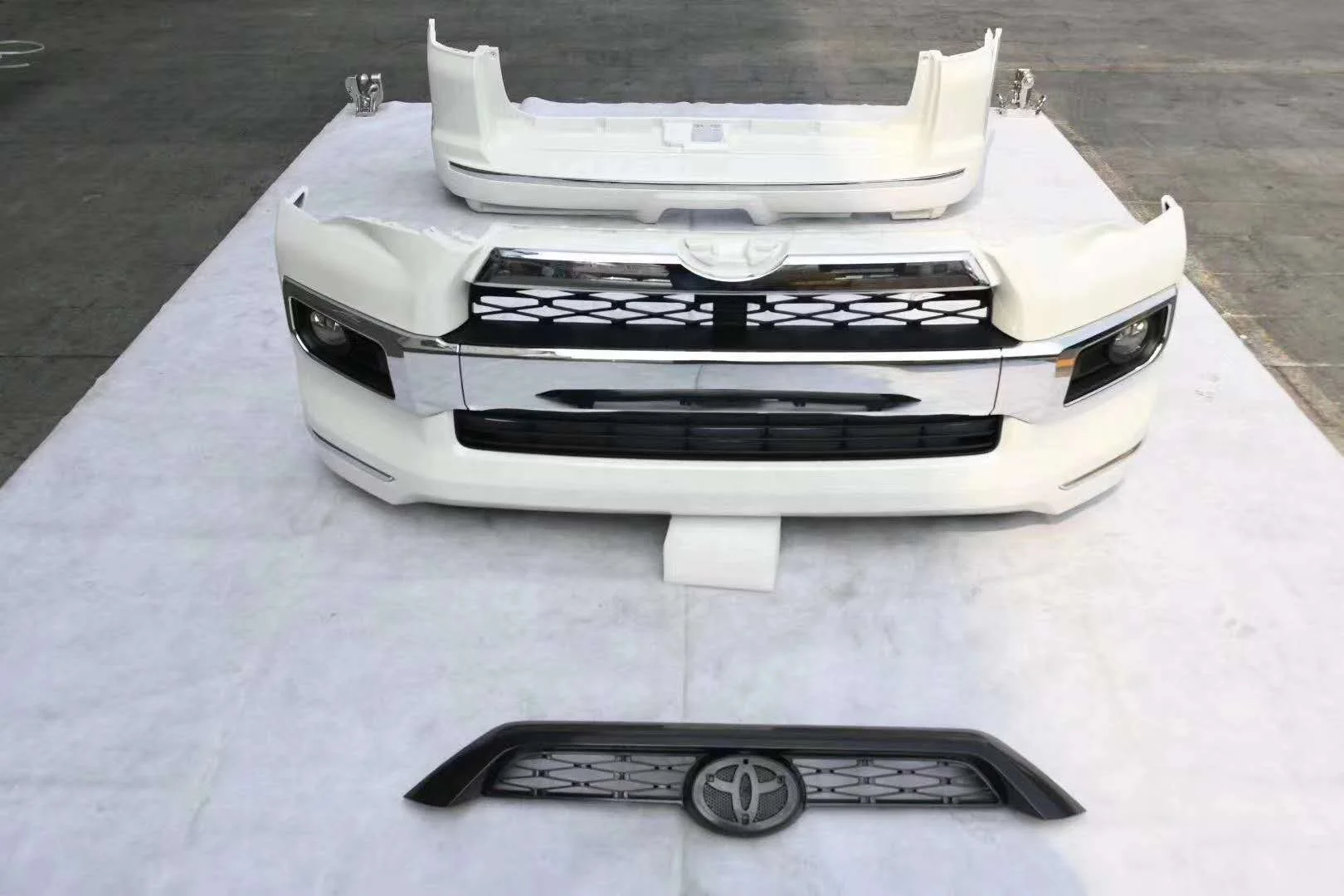 Orgina Auto Parts Body Kit Bumper Grille For Toyota 4 Runner Limited ...