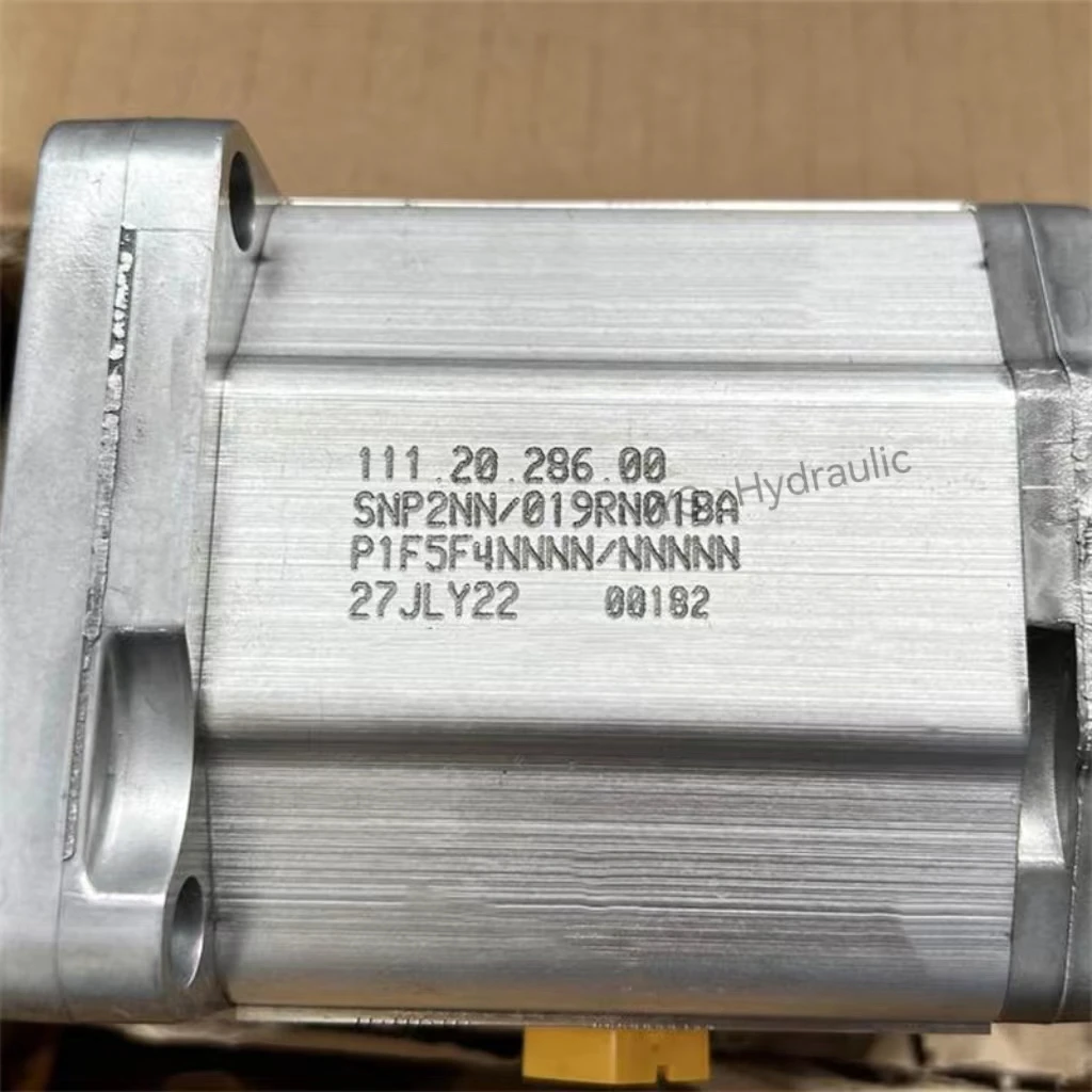 Dan Foss Hydraulic Pump Gear Oil Pump 111 20 049 00 Snp2nn 011rn02aap1b7b5nnnn Nnnnn Snp1nn