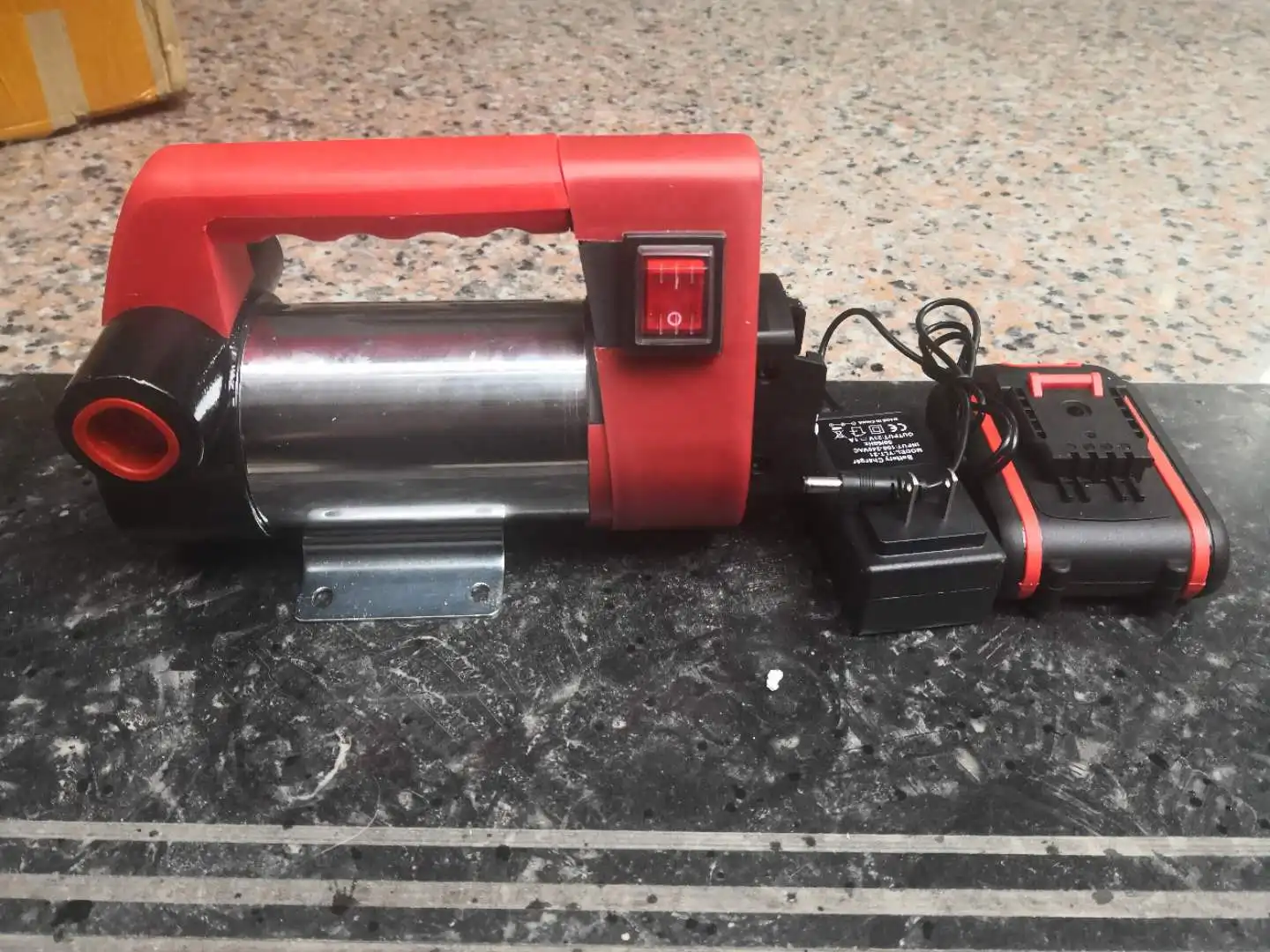 Mobile Fuel Pump 18V - Efficient Diesel & Gasoline Transfer