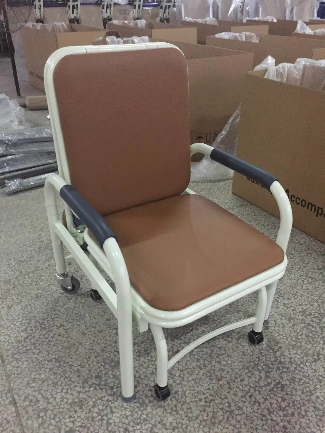 Durable Hospital Furniture Sleeper Sofa Metal Adjustable Folding Nurse ...