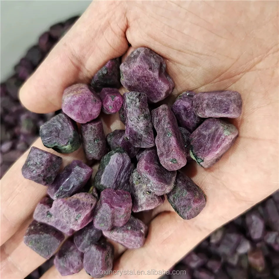 Pierre Précieuse De Rubis Rouge De Roche Naturelle De Haute Qualité ...