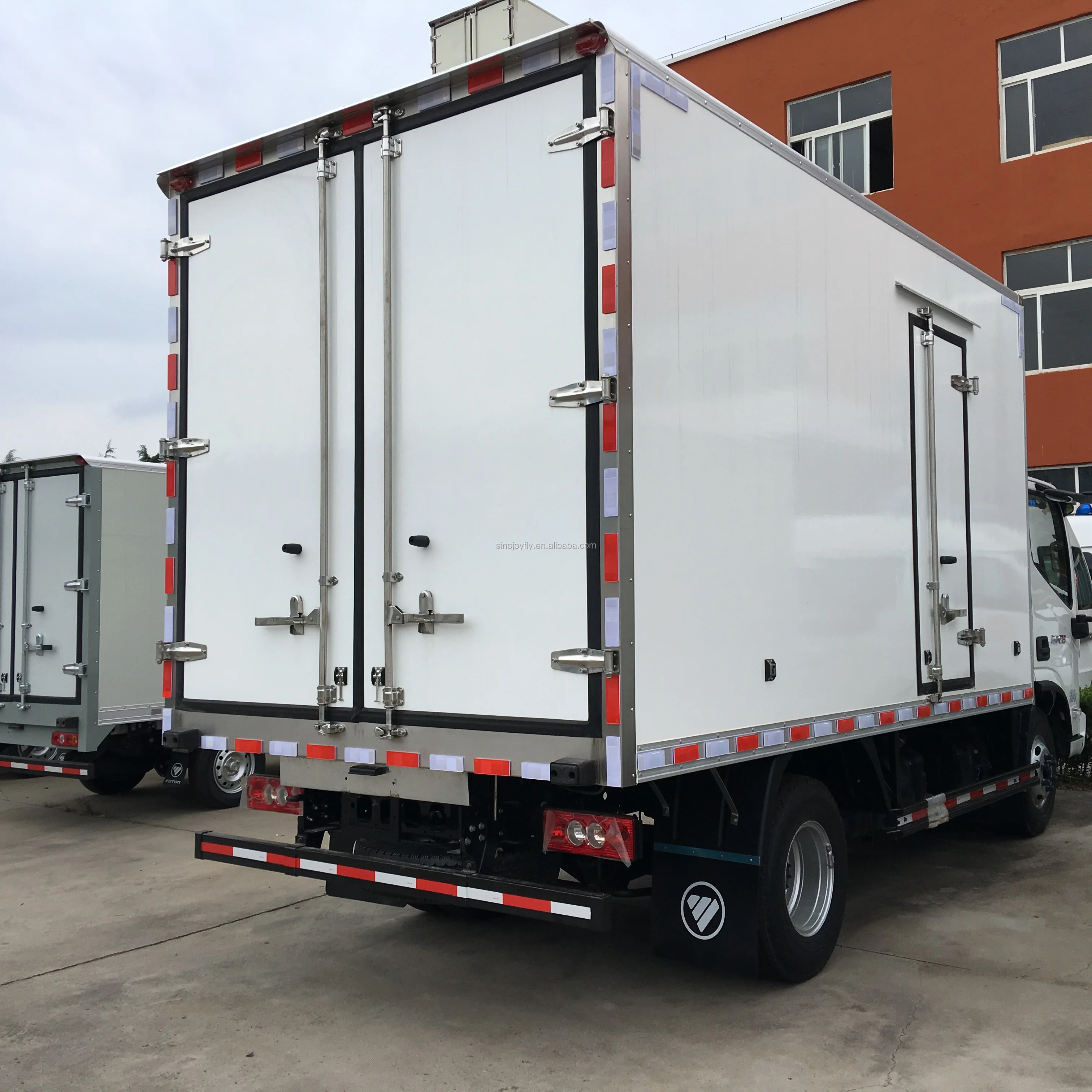 Truck Body Sliding Partition Panel for Foton Refrigerated Trucks ...